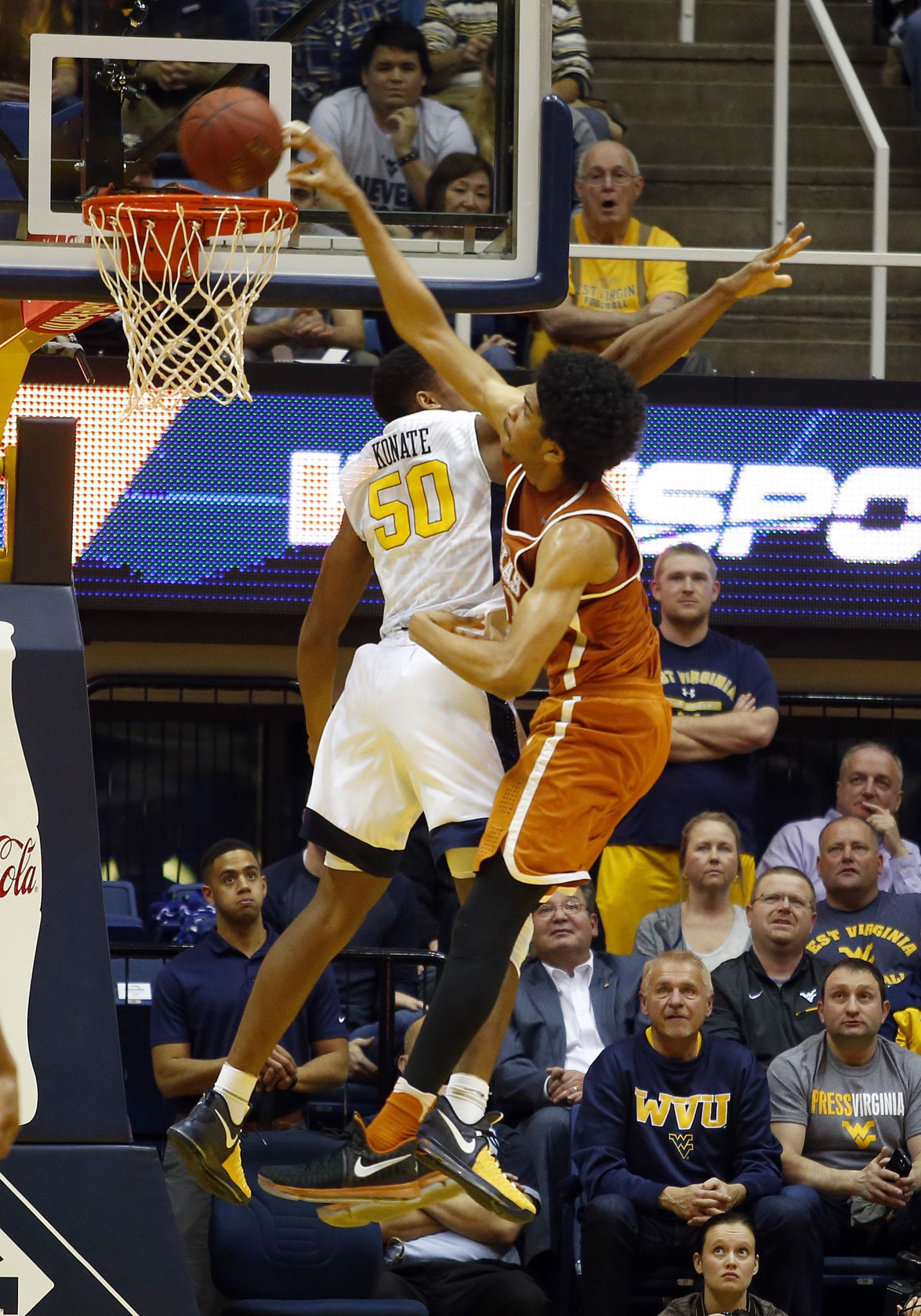 Texas' Jarrett Allen threw down the dunk of the year