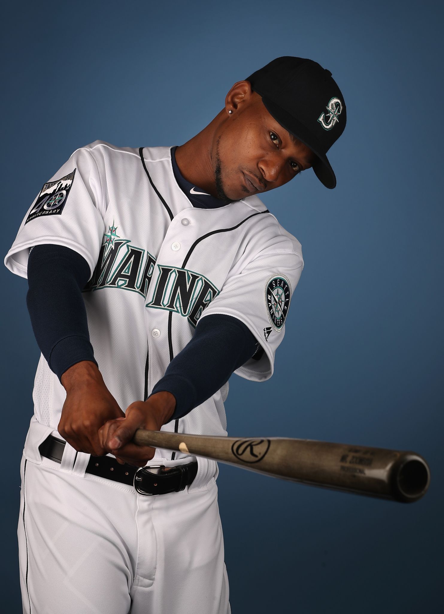 Captioning shots from Mariners photo day