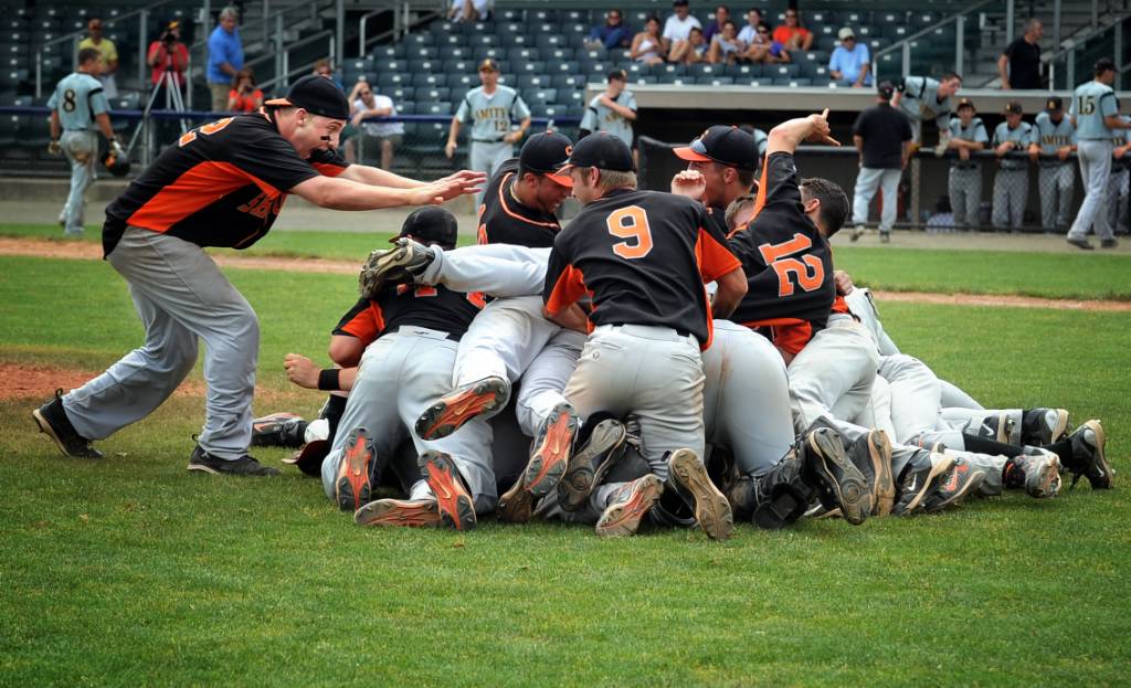 Shelton captures SCC baseball title for late coach