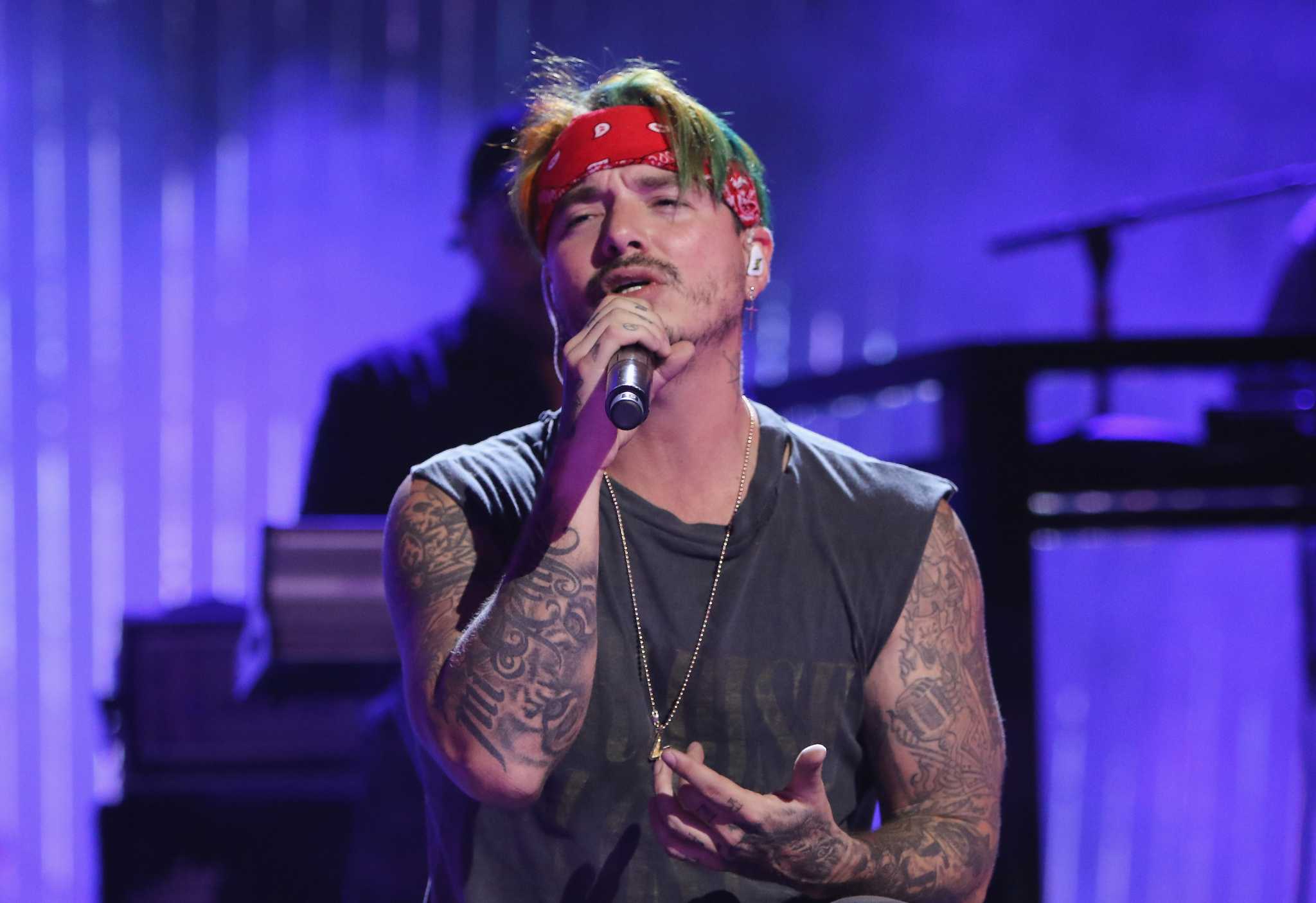 Reggaeton superstar J Balvin grooves into Houston