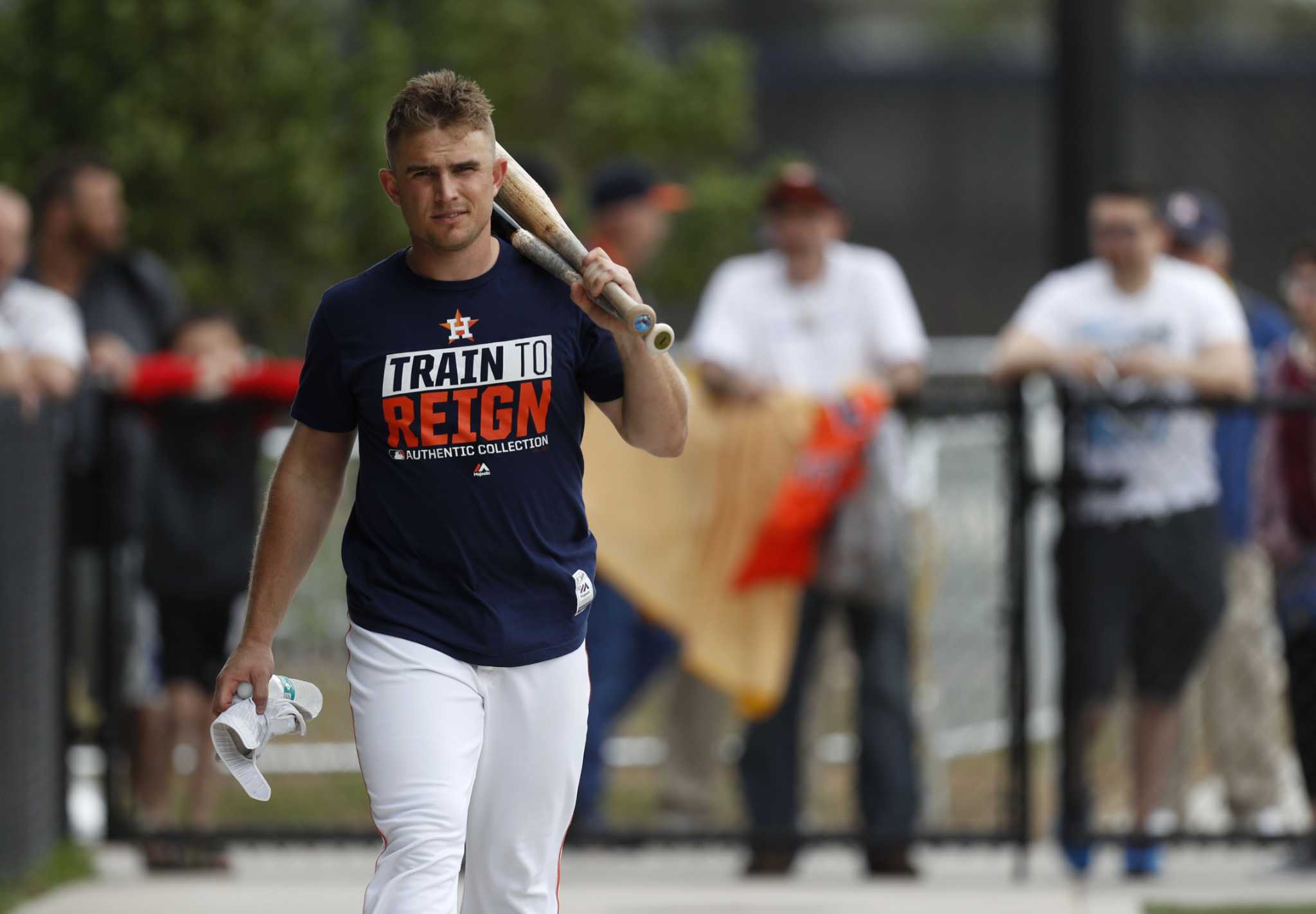 Astros remove catcher Max Stassi from 40-man roster