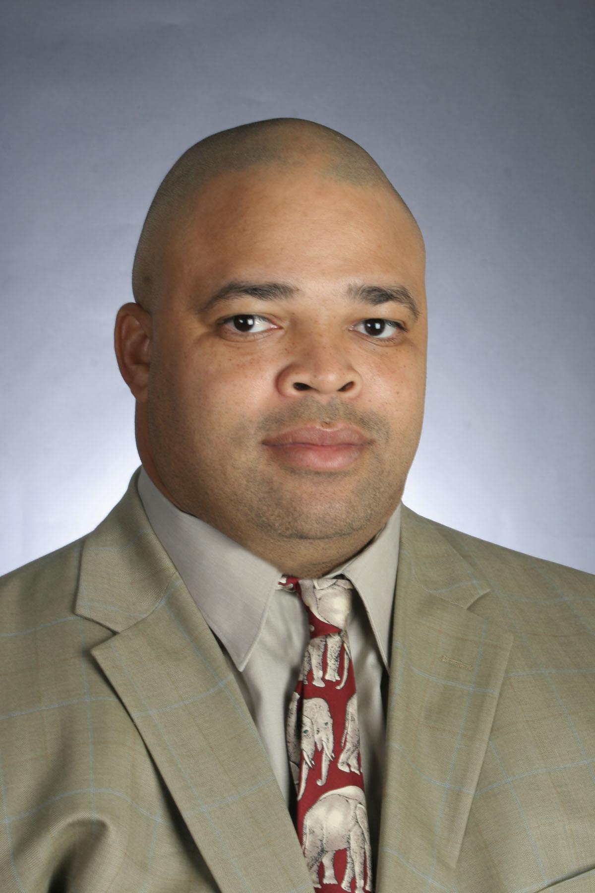 UTSA hires former Alabama assistant Davis