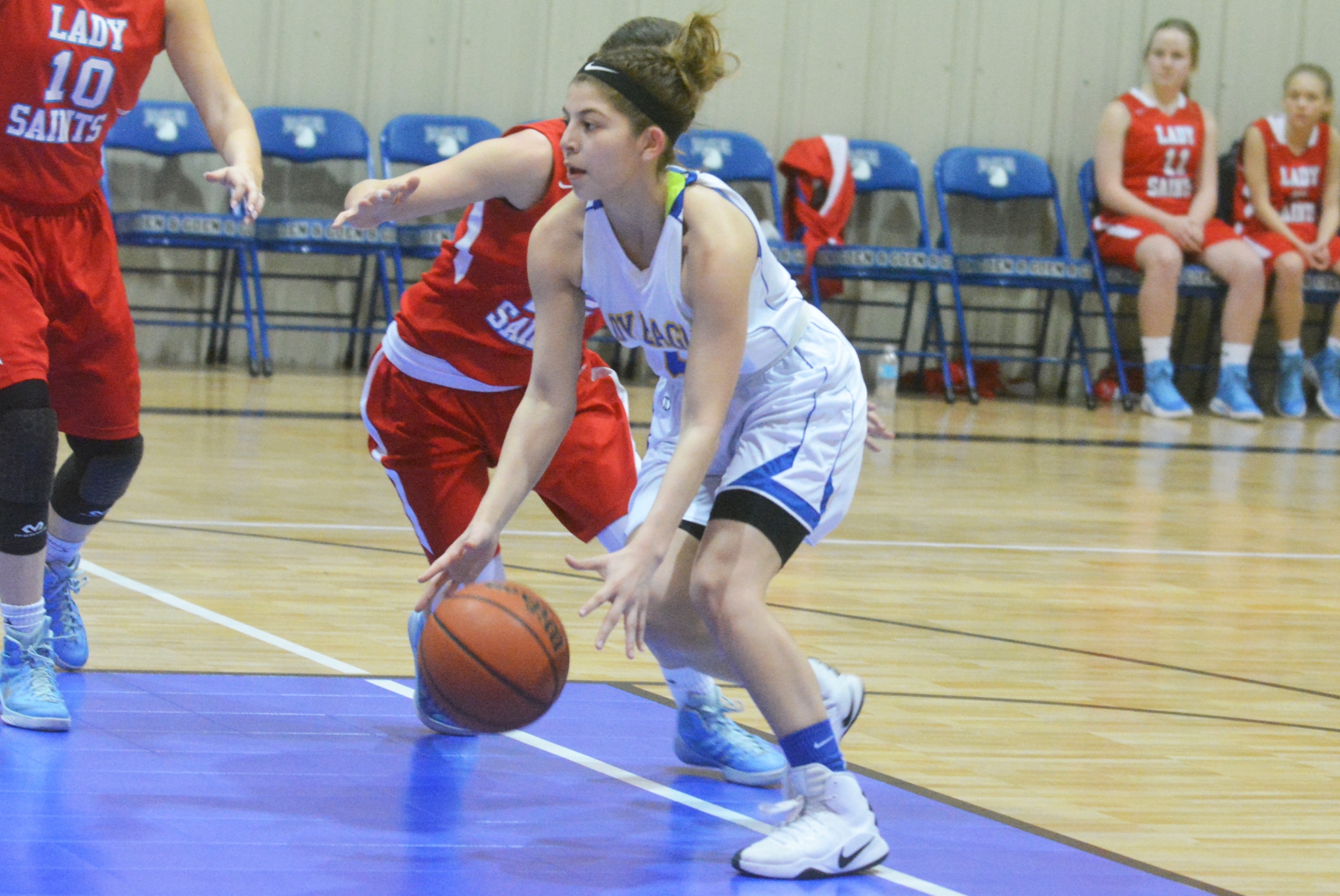 Lady Eagles take aim at regional title, state tourney