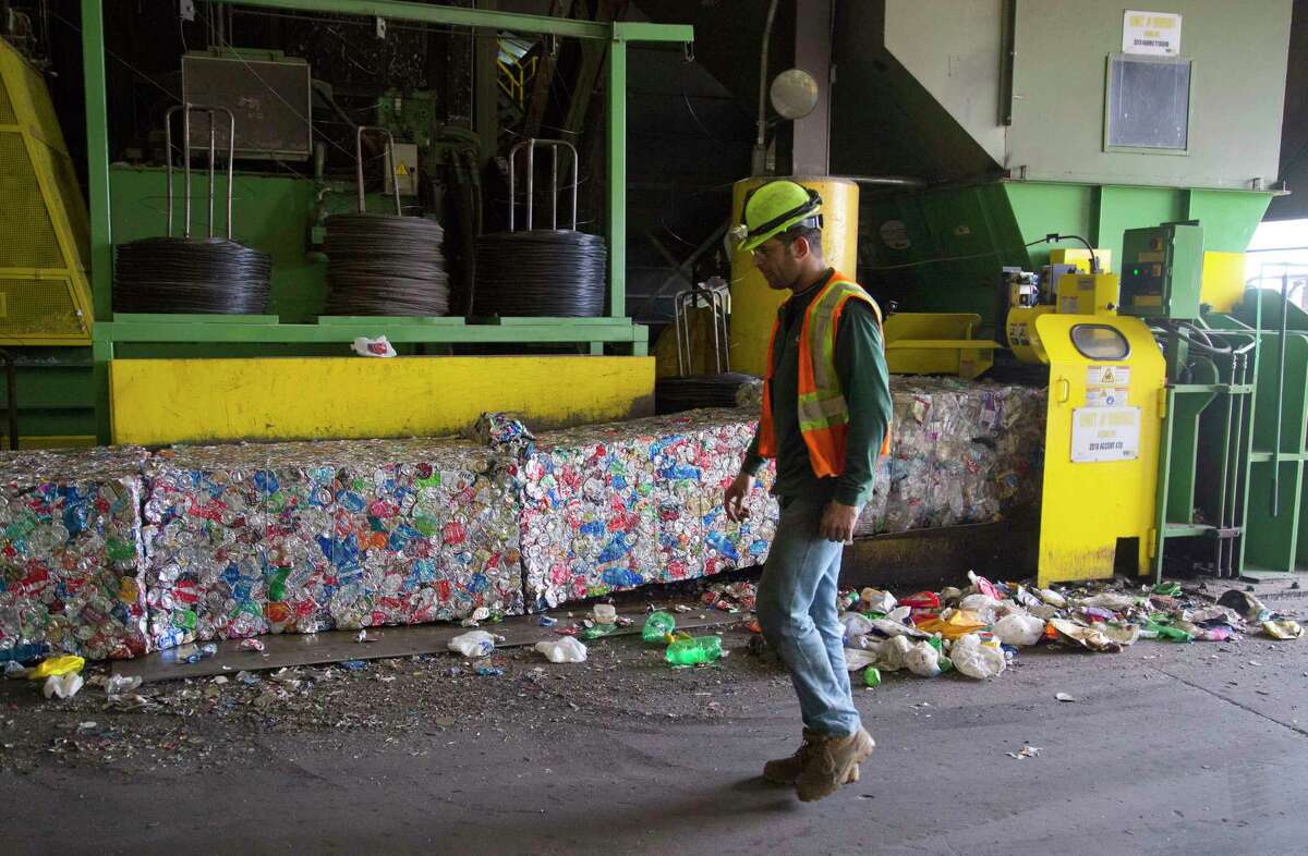 The Woodlands recycling: How to recycle paper, plastic, cooking oil