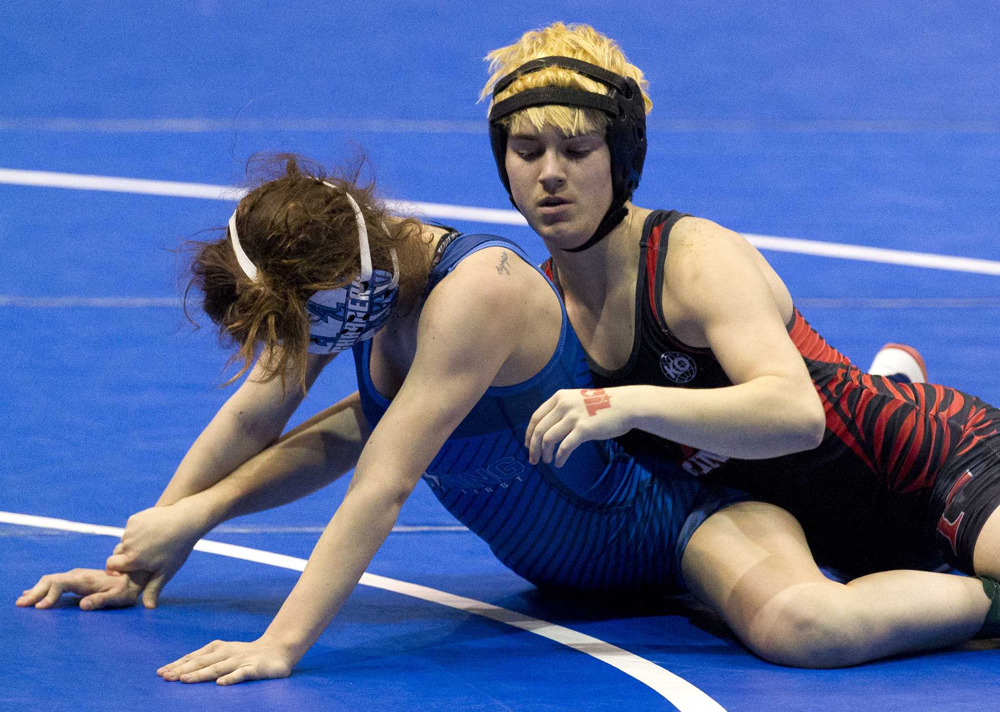 Transgender wrestler reaches semifinals in state wrestling