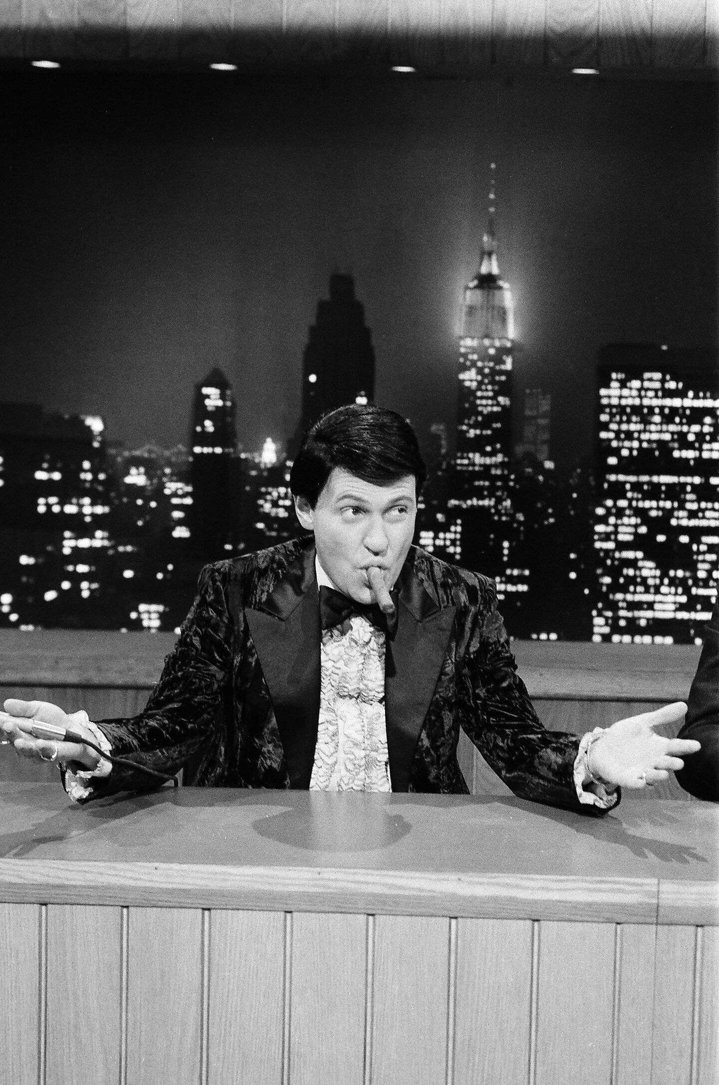 Billy Crystal returns to Bay Area, with more stories to tell