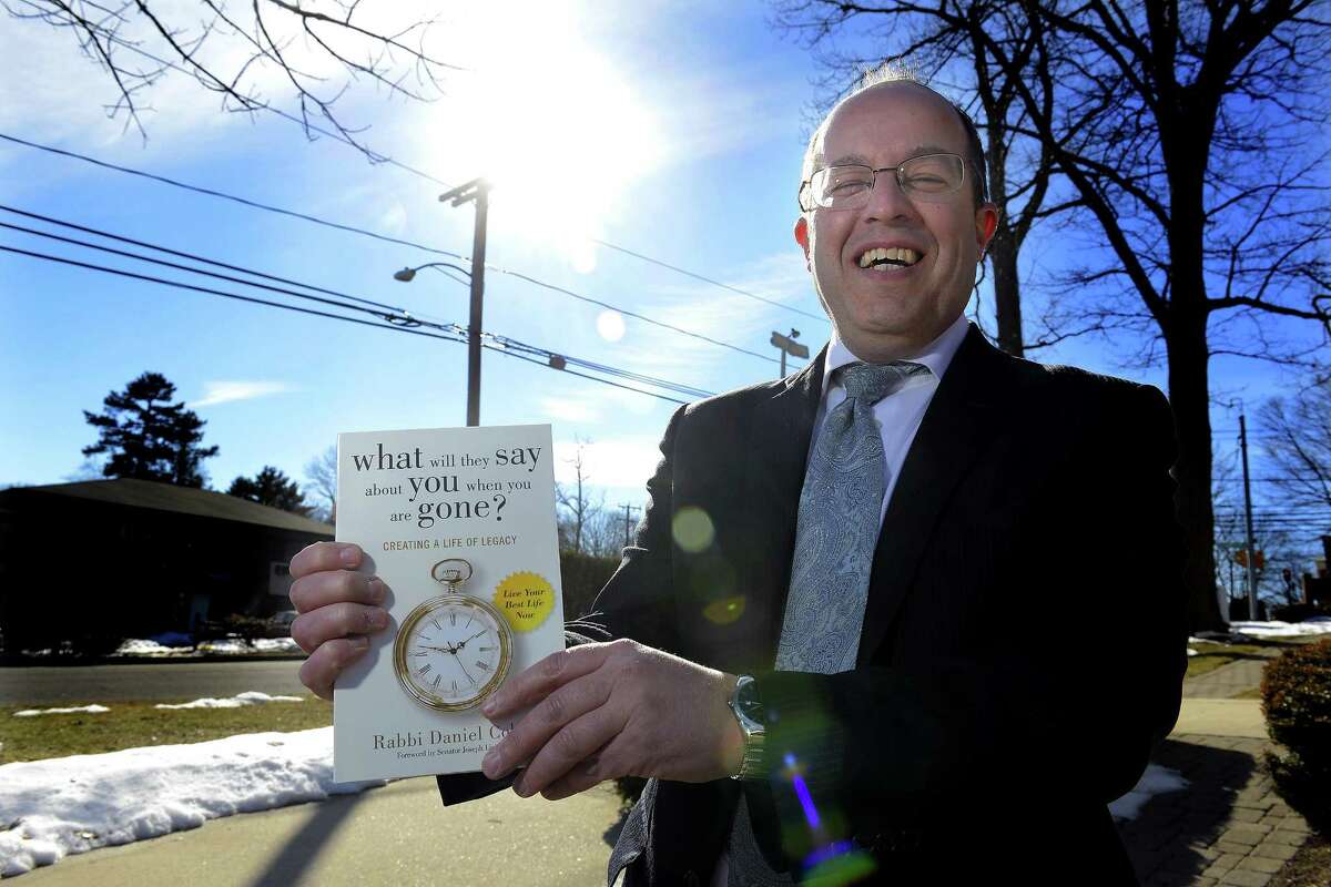 Stamford rabbi discusses new book, ‘Elijah Moment’