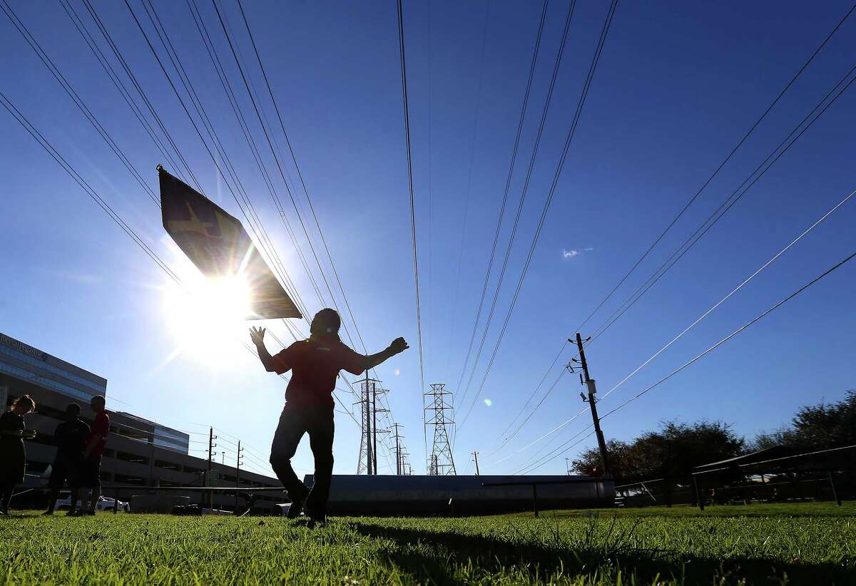 Event lets sign spinners be the center of attention