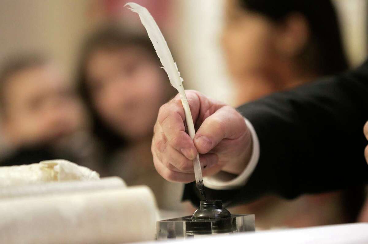 For Meyerland Minyan, receiving new Torah reflects a rebirth for the ...