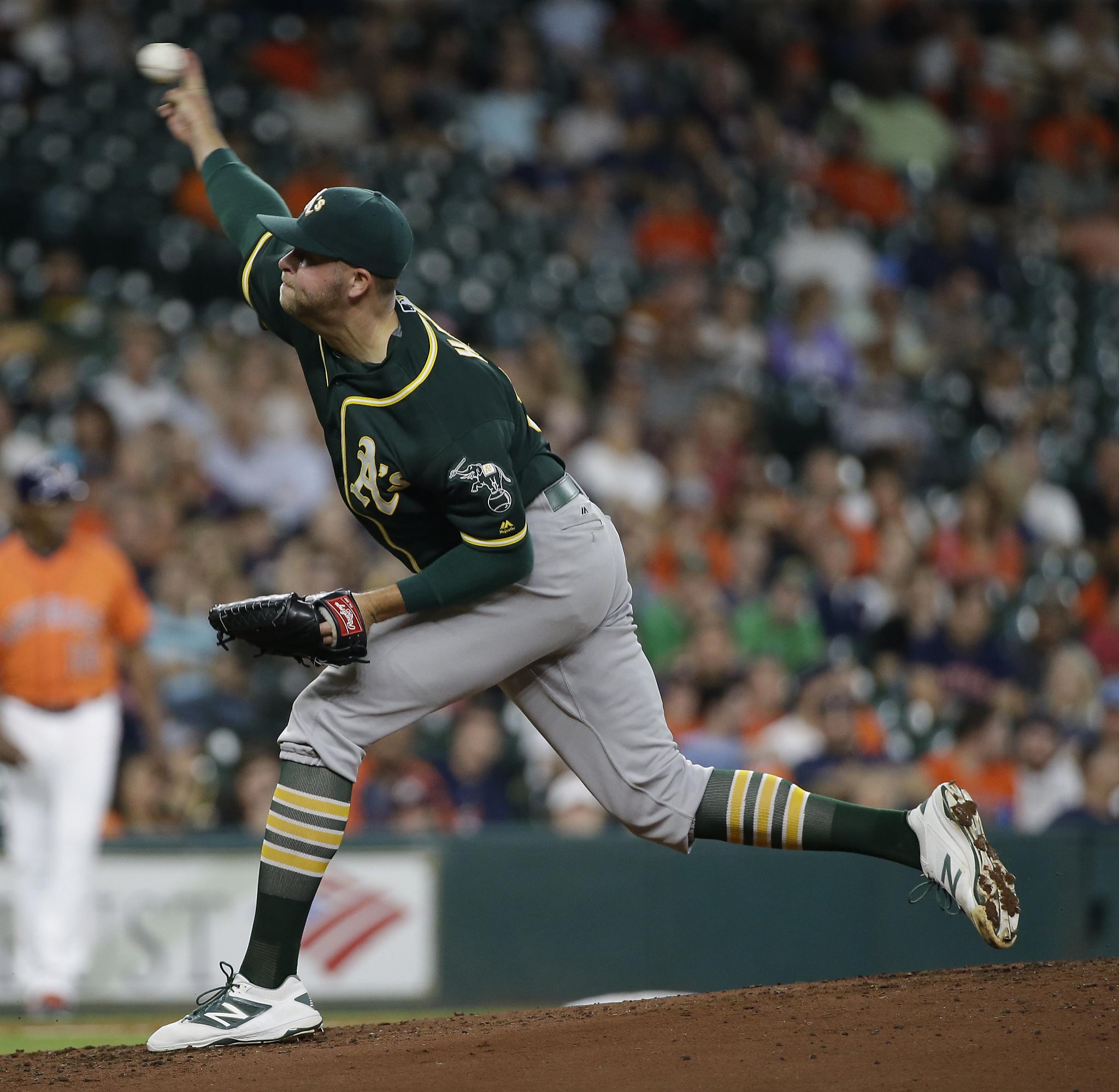 A’s 5th-starter battle gets under way in loss to Cubs