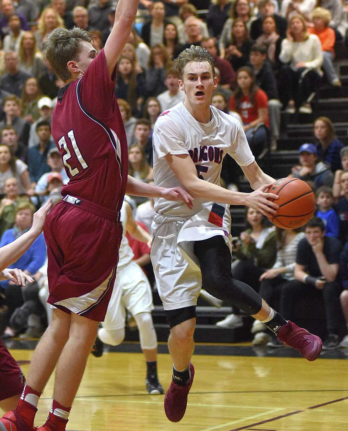 St. Luke’s edges Greens Farms for second straight FAA title