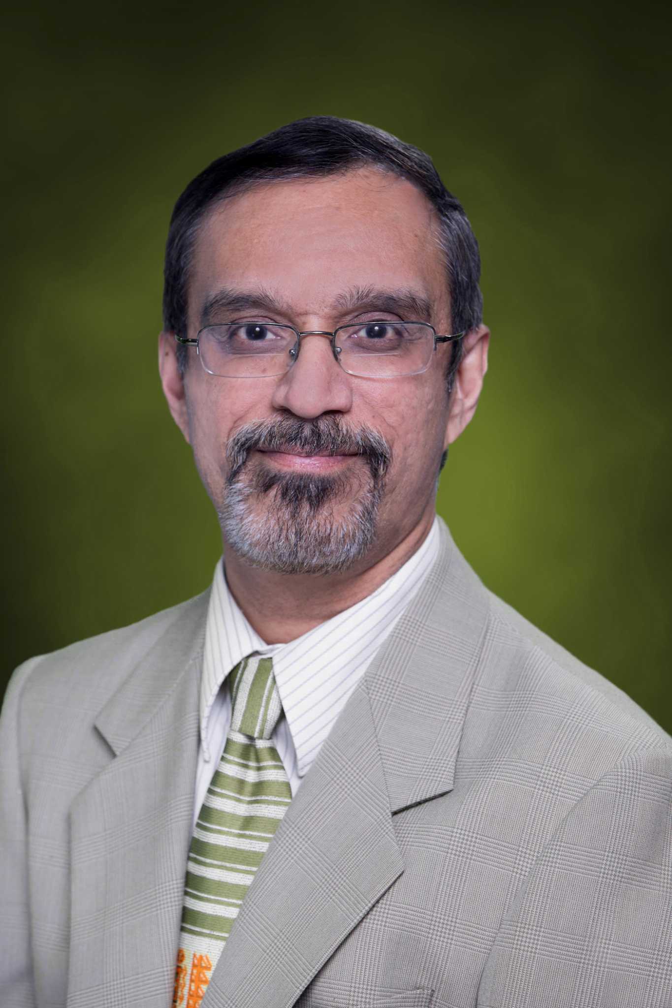 ‘Vish’ removed from council meeting, wants apology