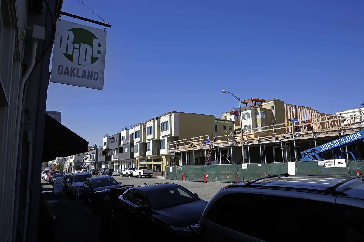 Developers show different ways to approach Oakland plots