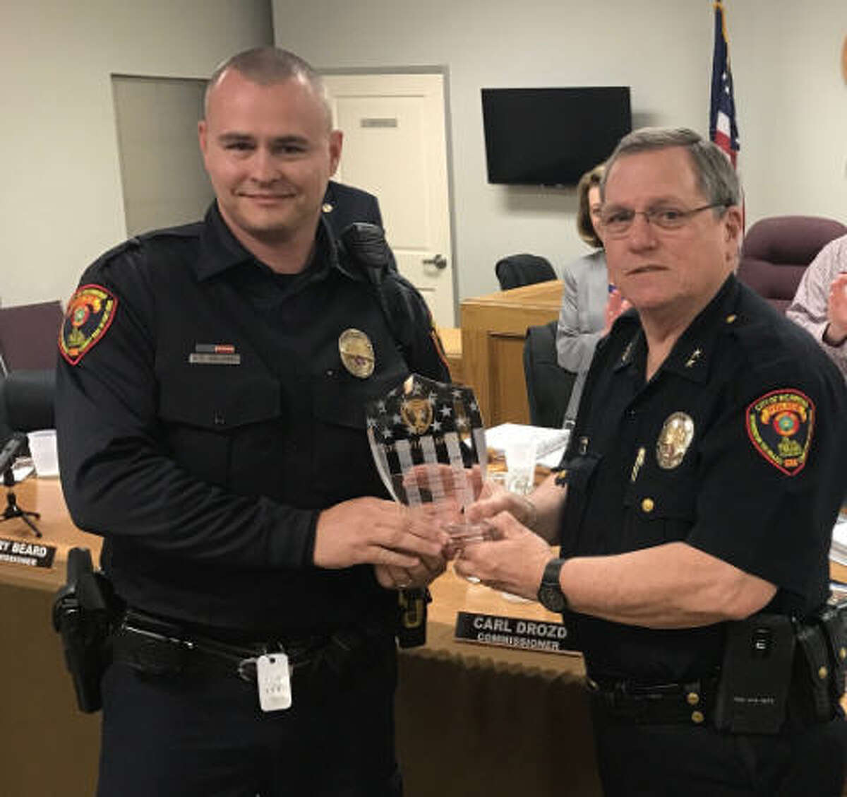 Richmond officer presented with lifesaving award