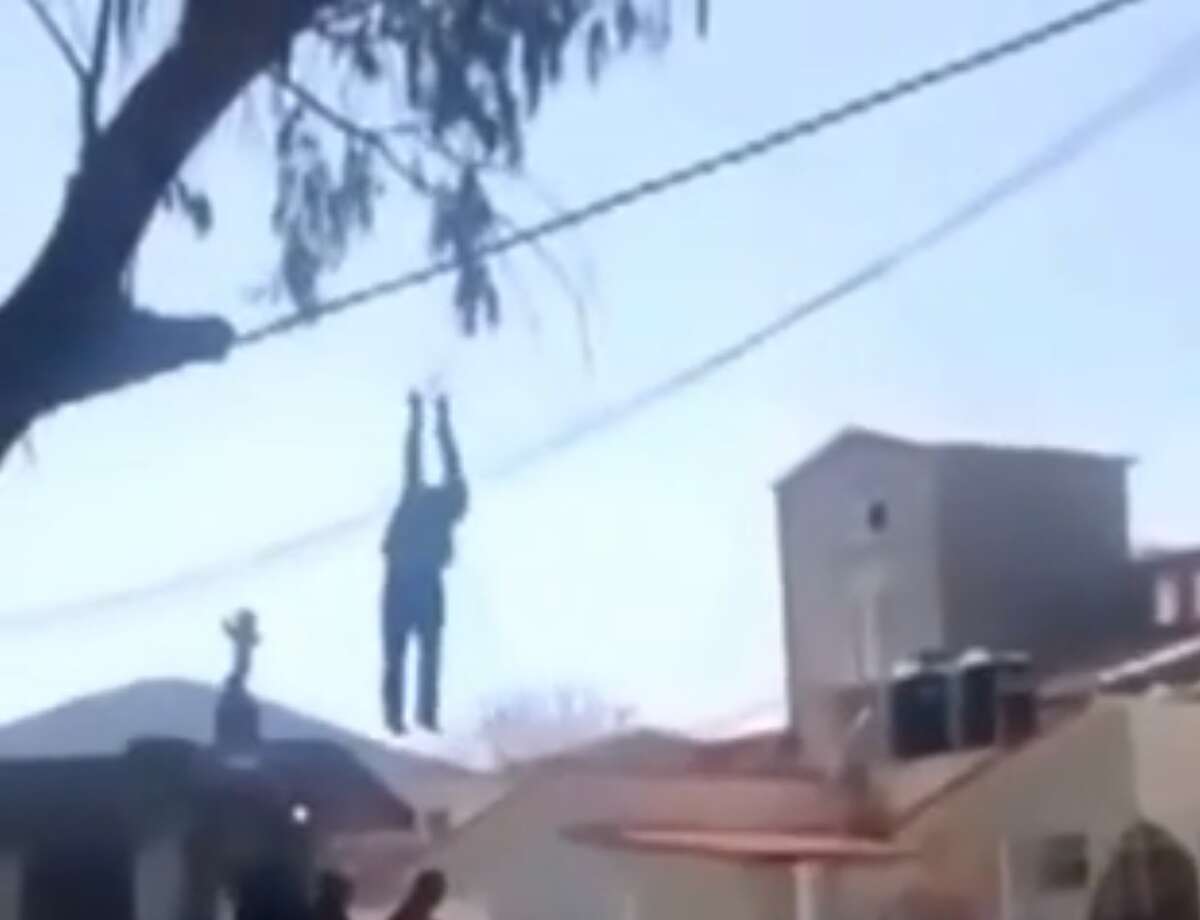 Man hung by wrists from a tree after allegedly burglarizing home in Mexico