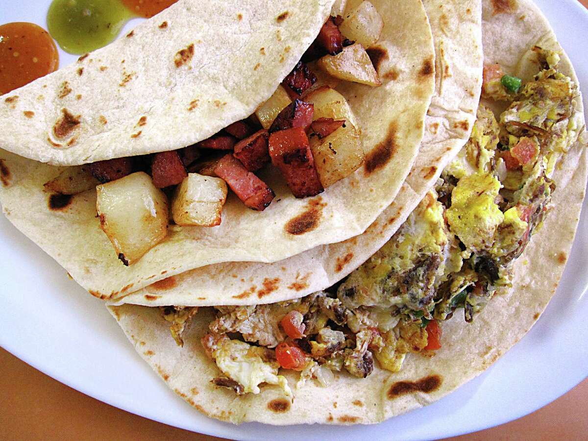 365 Days of Tacos: Taquería Rivera