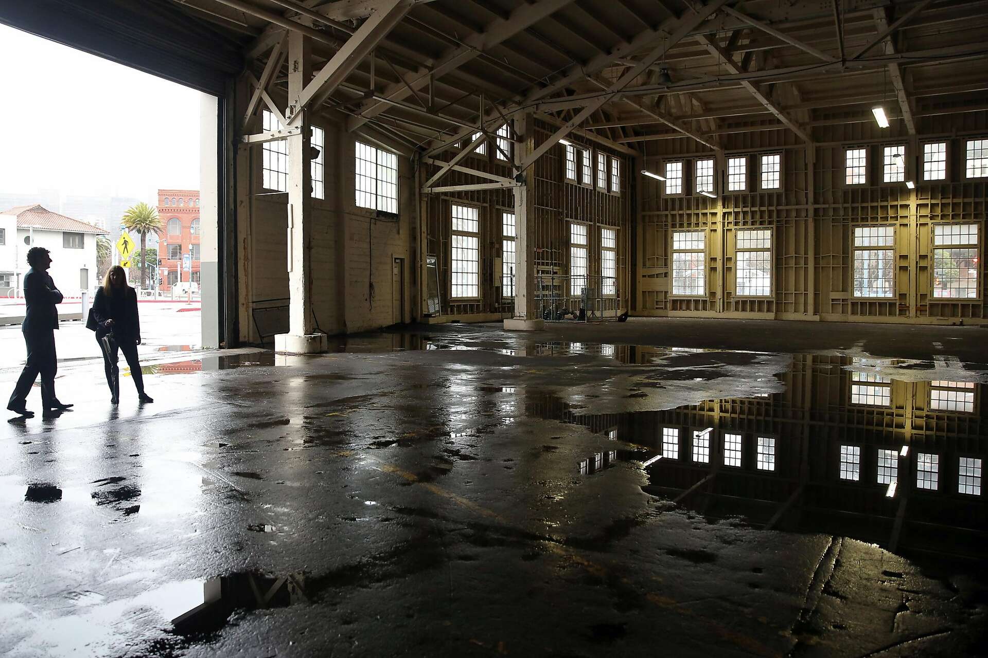 Plan for shop on SF waterfront draws opposition