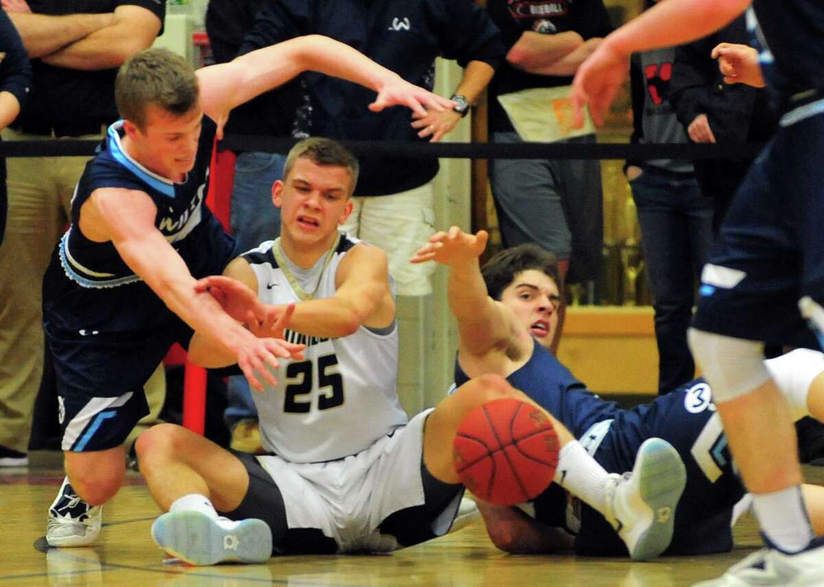 Wilton topples top-seed Trumbull in FCIAC semis