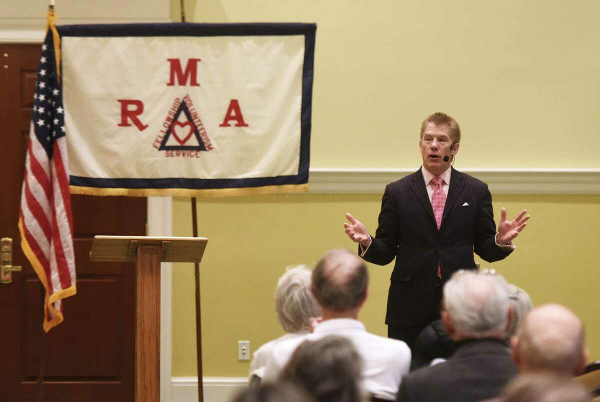 Ex-CIA officer speaks to Retired Men’s Association of Greenwich
