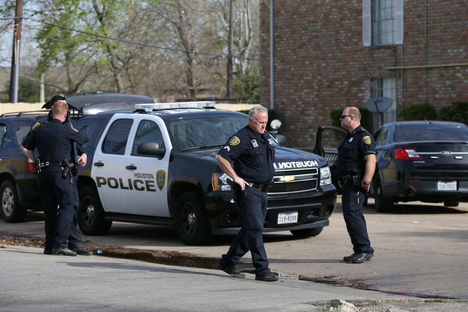 Facts about 52 Hoovers - the gang behind the double police shooting