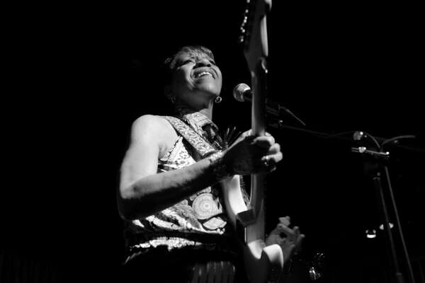 Singer Barbara Lynn still has a good thing going at 75 - ExpressNews.com