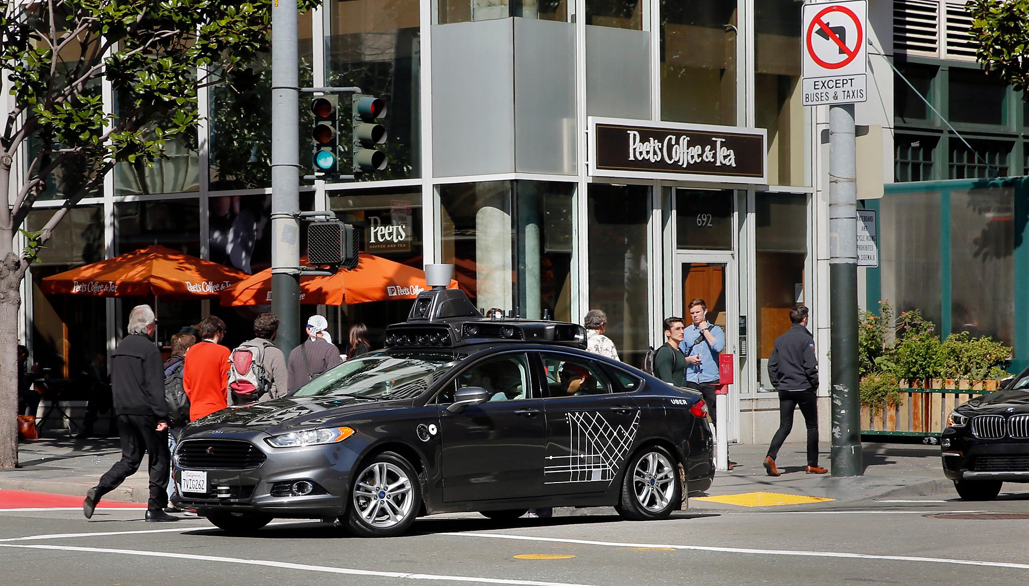 Robot-taxi services could soon operate in California - SFChronicle.com