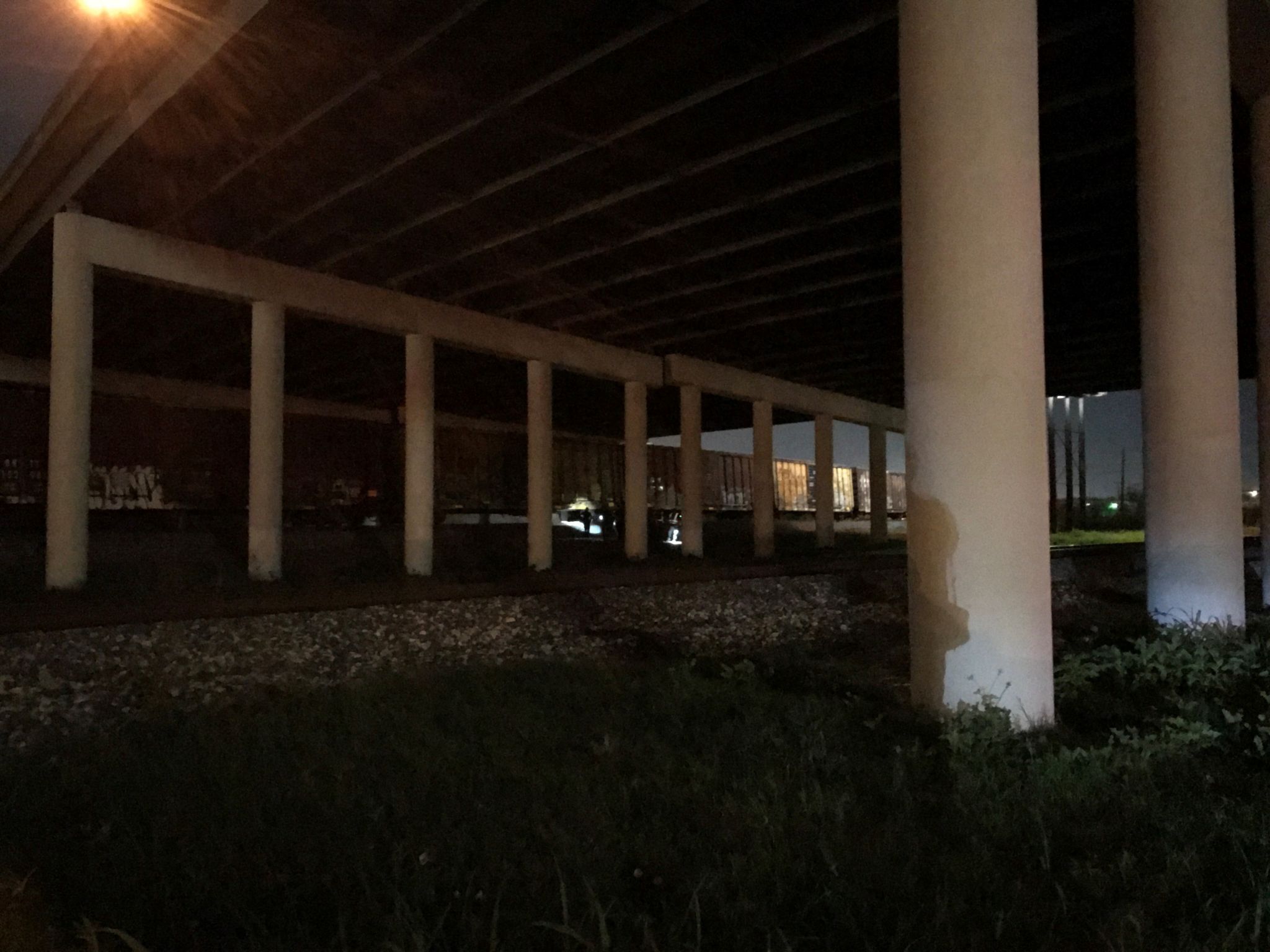 Body found on train tracks beneath Interstate 37 near downtown