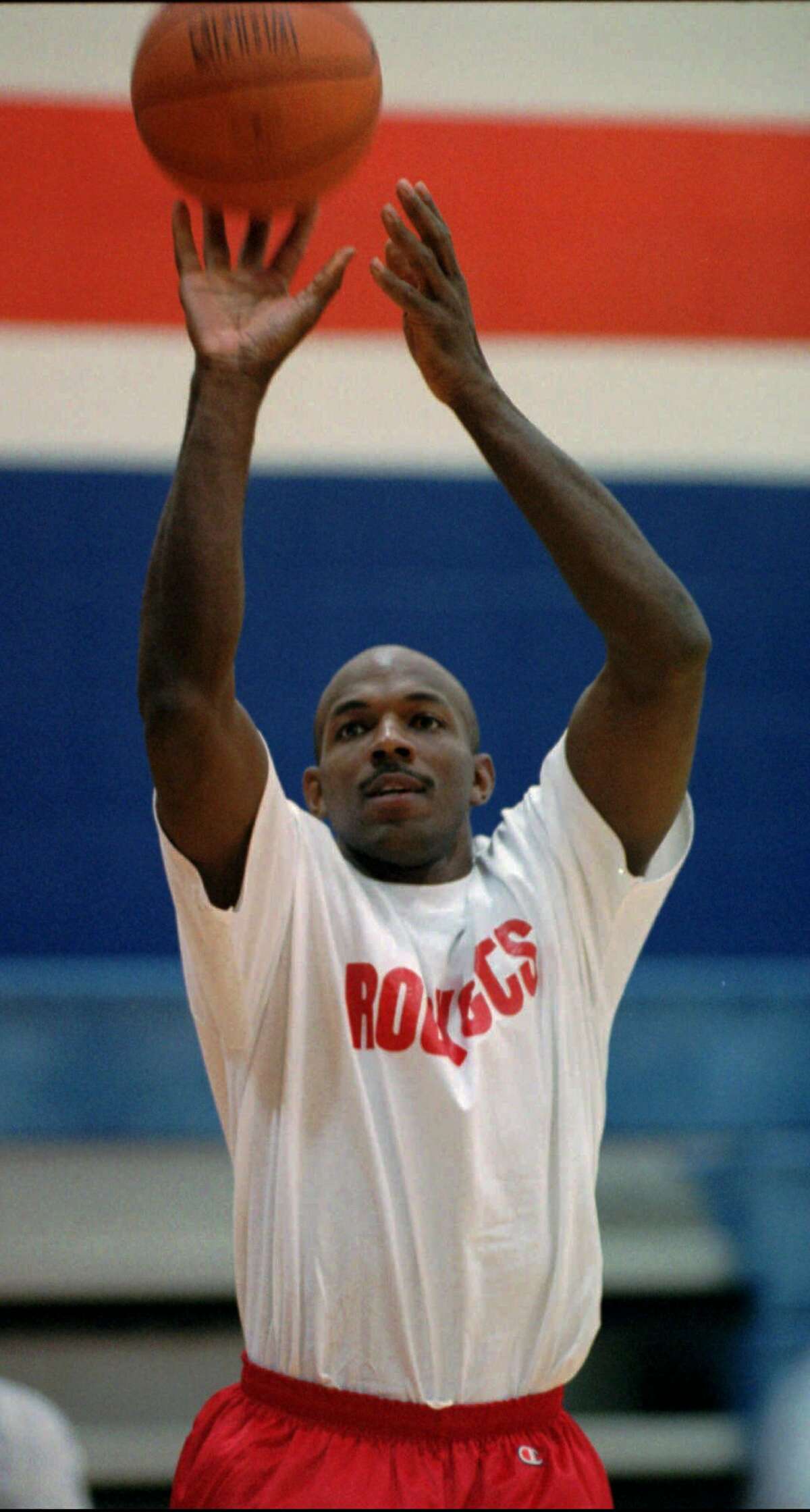 Rockets trade for former UH star Drexler