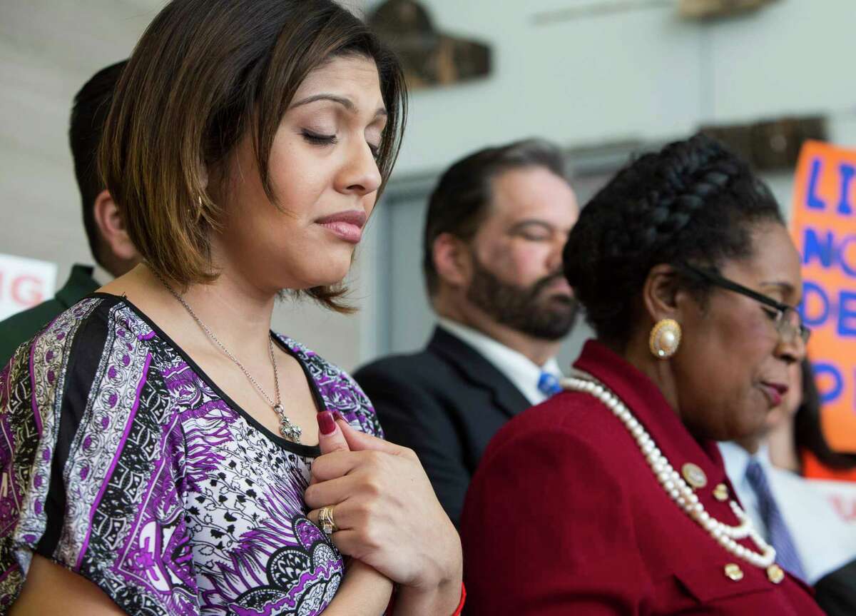 Jackson Lee demands Trump reopen local deportation case