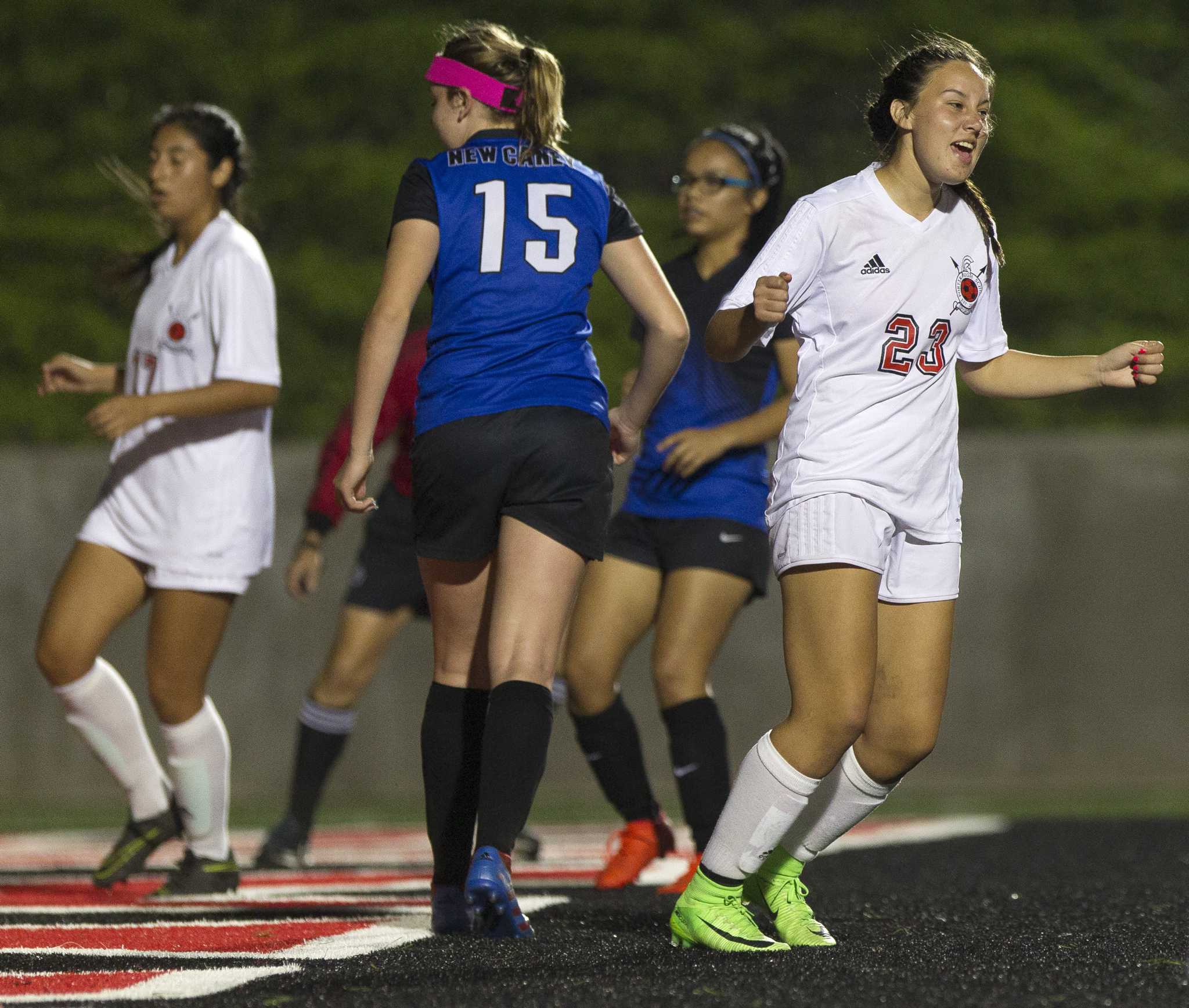 SOCCER: Kimberly Rodriguez creates plays to help state-ranked Porter