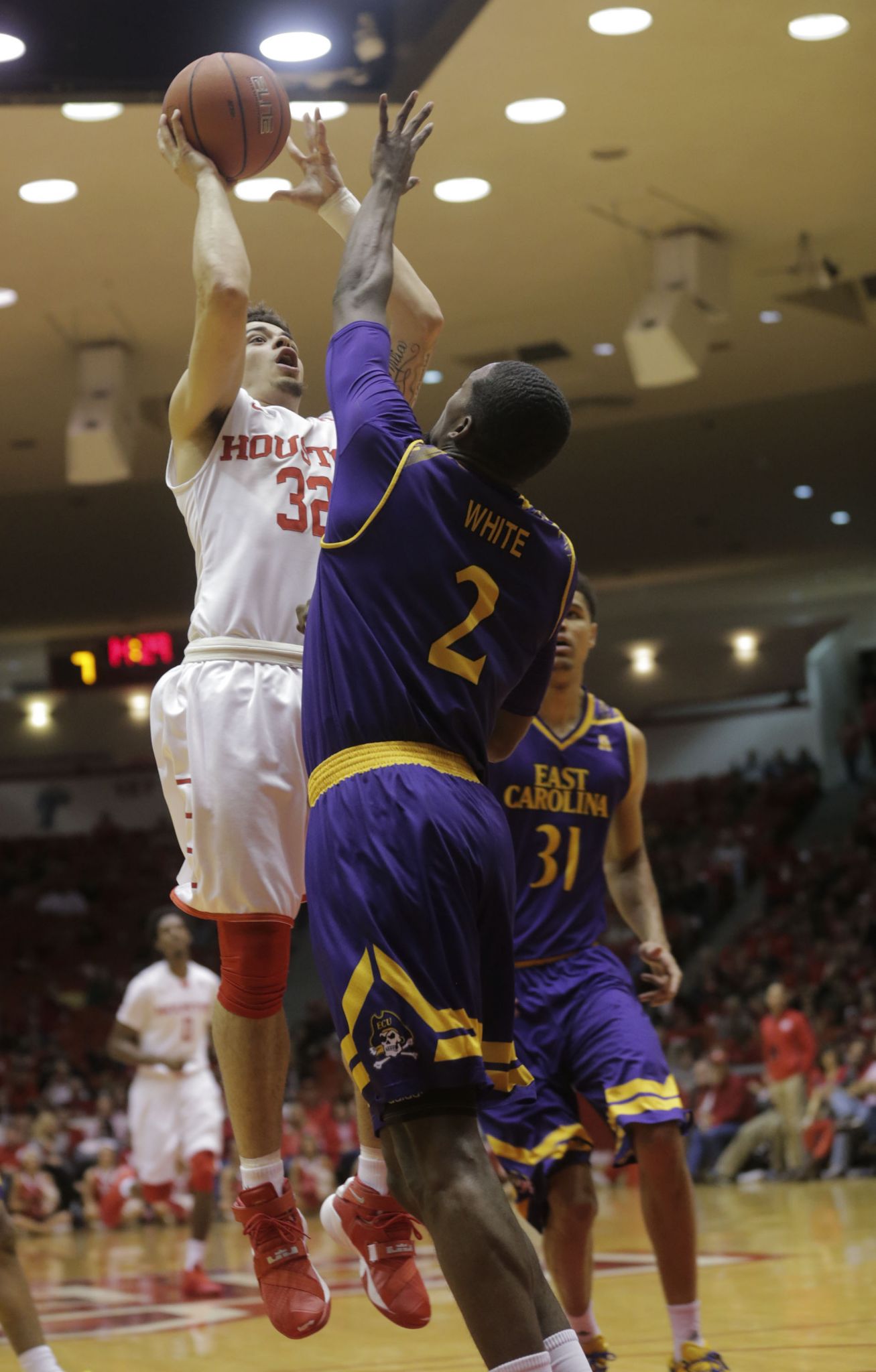 UH's Rob Gray, Damyean Dotson named to AAC first team