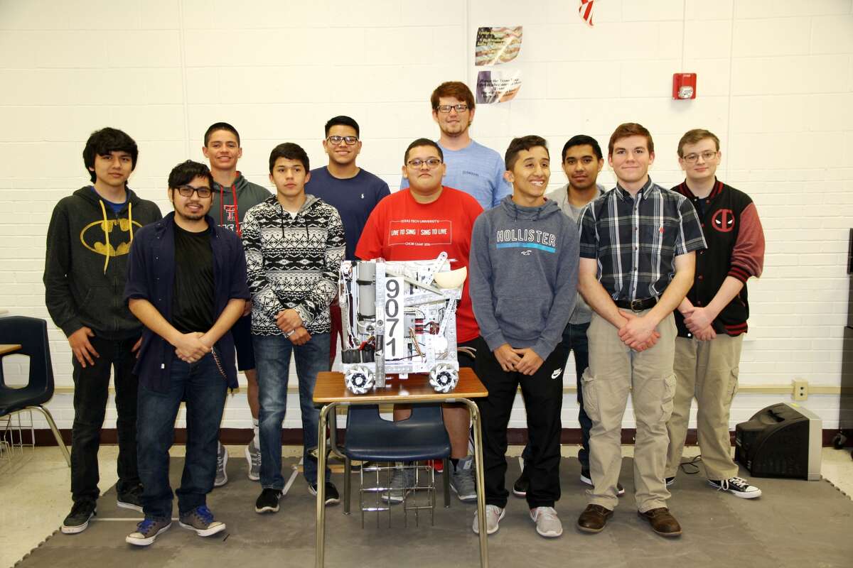 PHS robotics team advances to super-regional