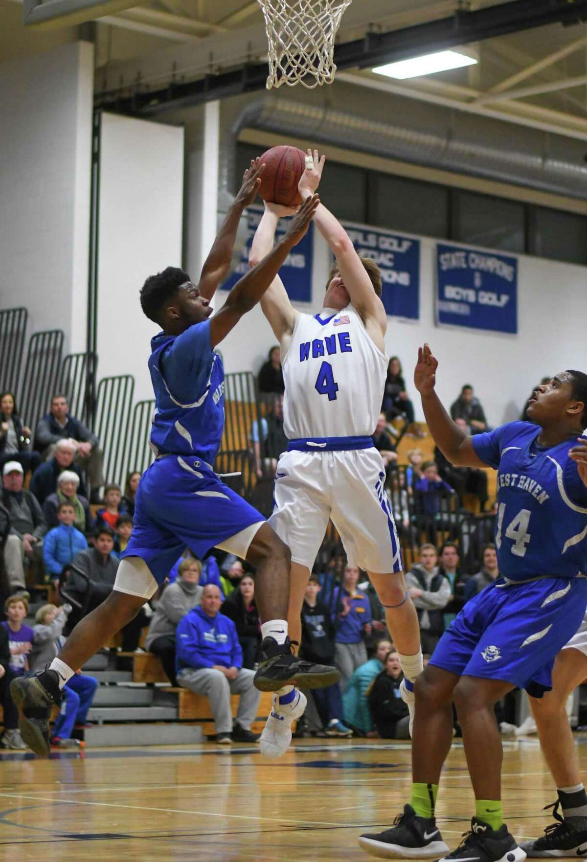 Darien defeats West Haven in state opener
