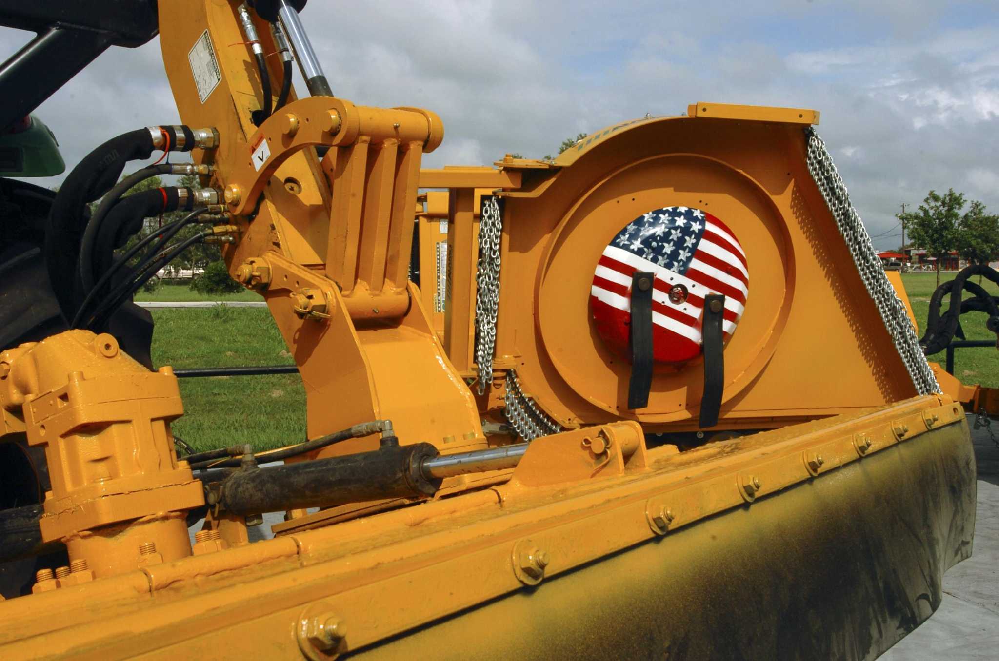 Seguin-based Alamo Group buys Canadian snow machine company