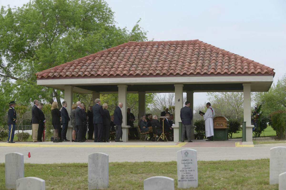 S.A. native who saved ‘Lost Platoon’ at Ia Drang buried at Fort Sam