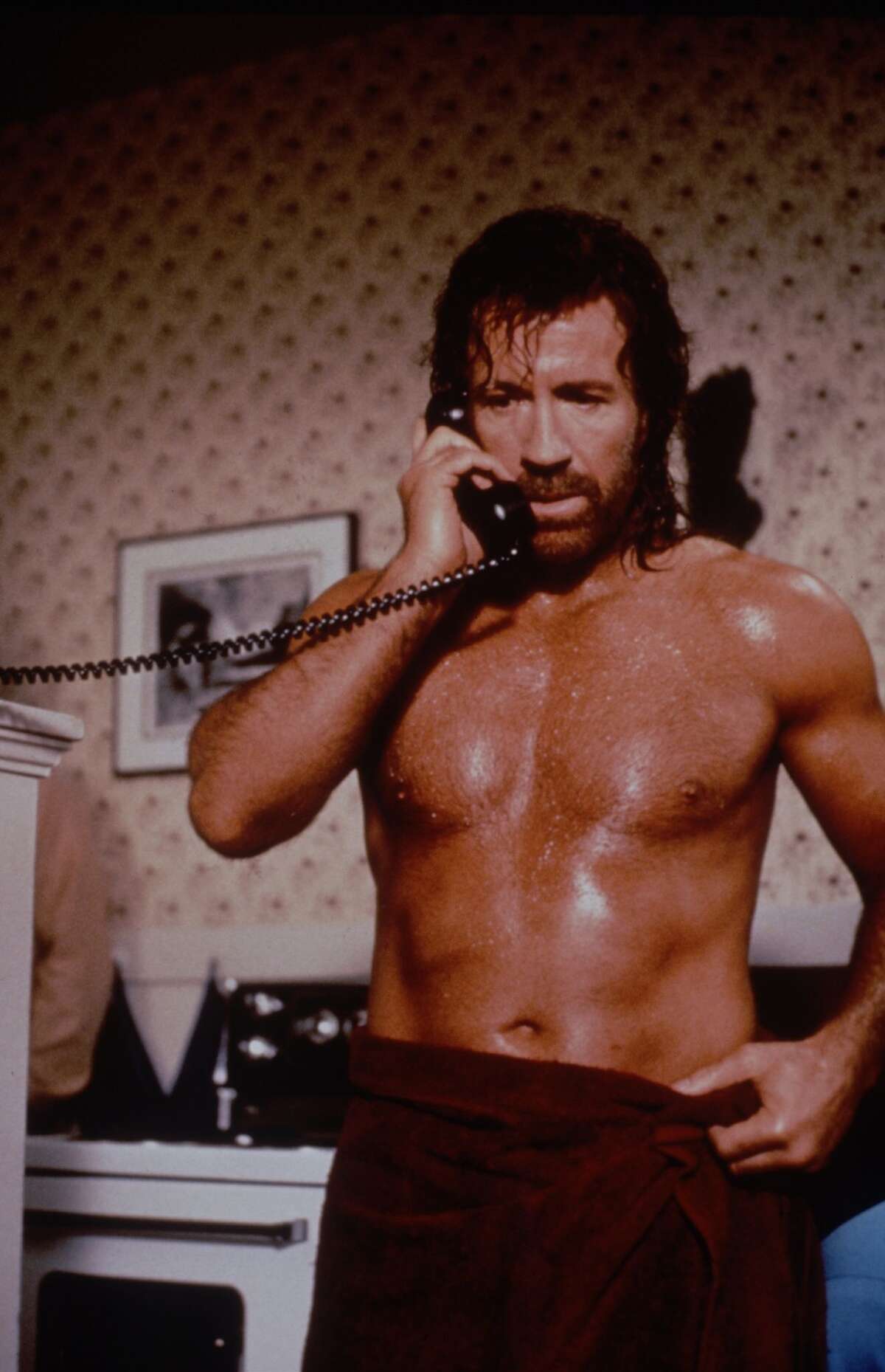 Chuck Norris to host Texas 5K, try to set new world record