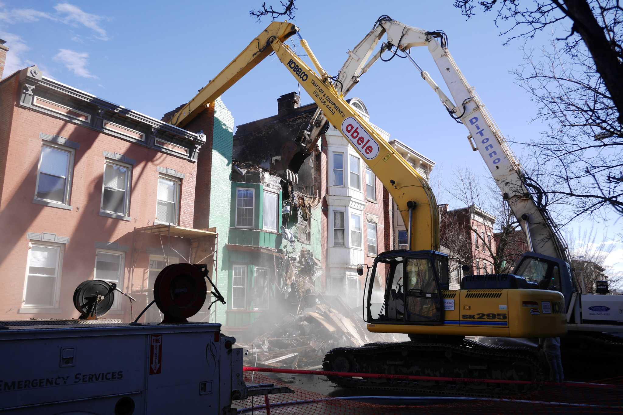Troy demolishing fire-damaged building
