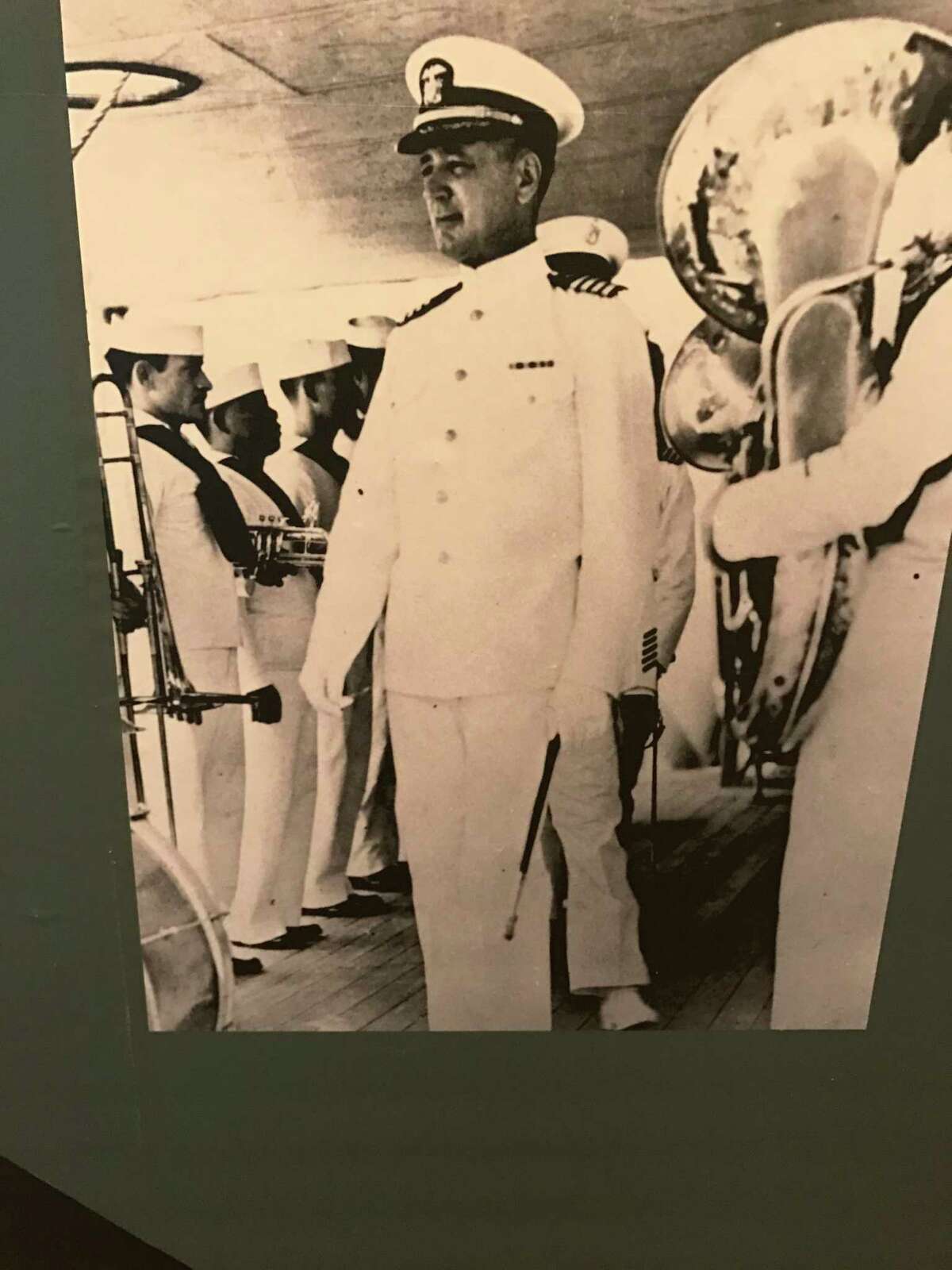 Sacrifices of WWII crew on Perth, Houston ships honored in Houston ...