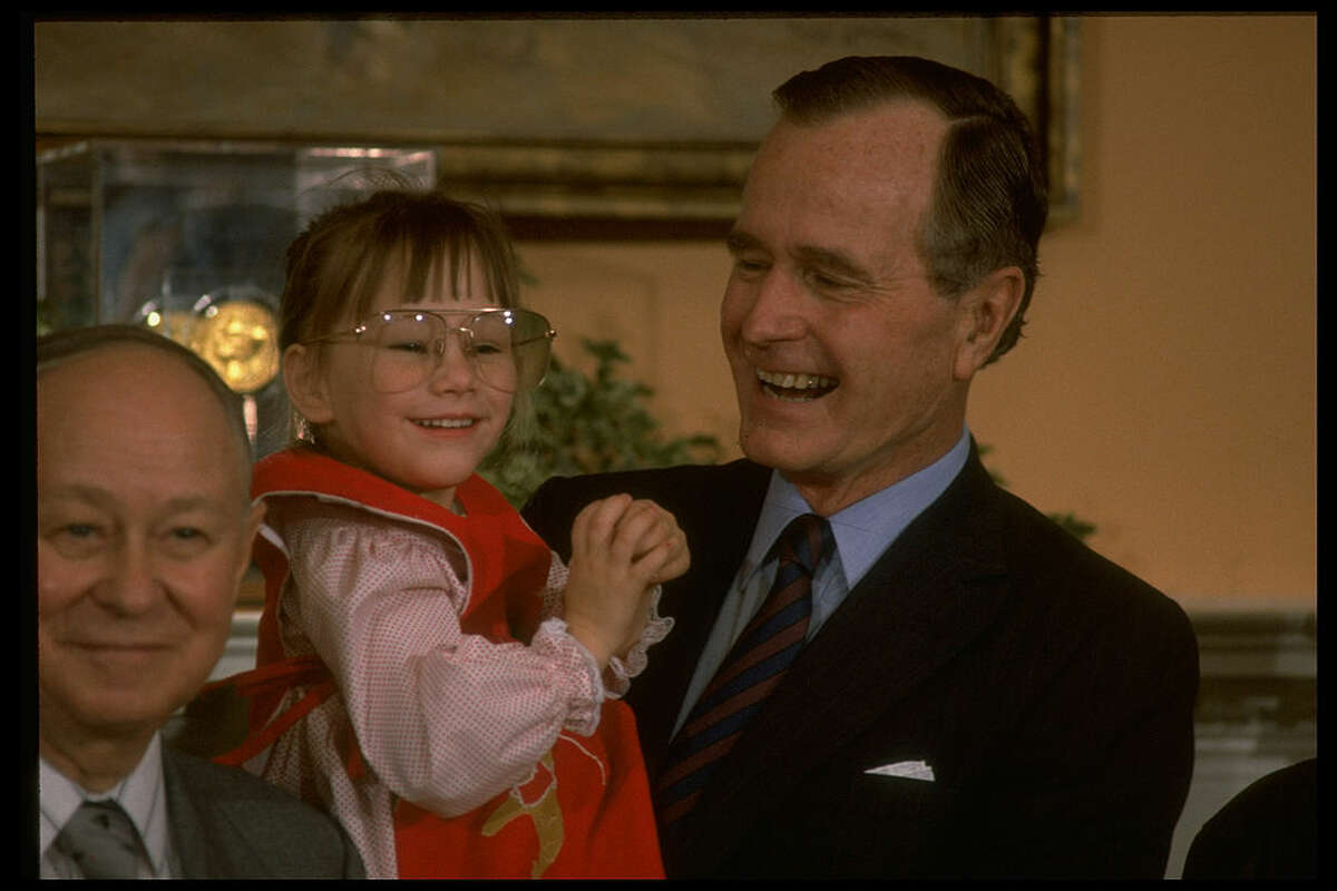 30 Years Ago Jessica Mcclure Morales Aka Baby Jessica Was Rescued