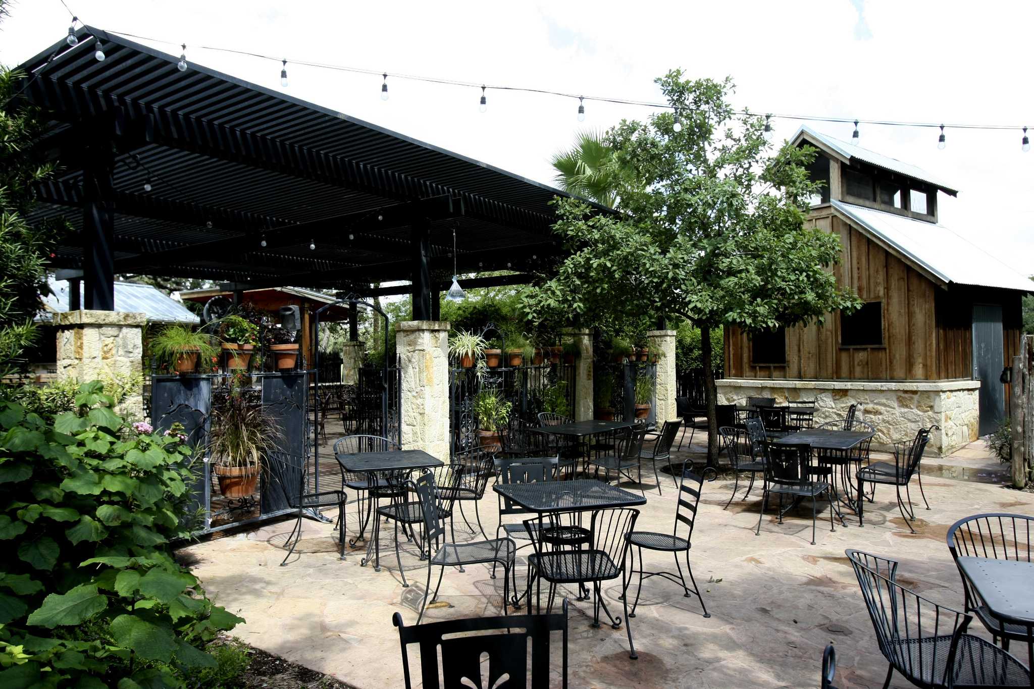 Los Barrios taking over Scenic Loop Cafe