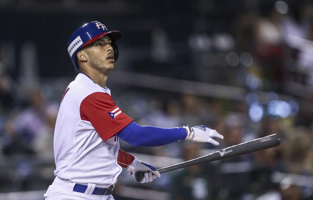 Carlos Correa cranks homer at World Baseball Classic
