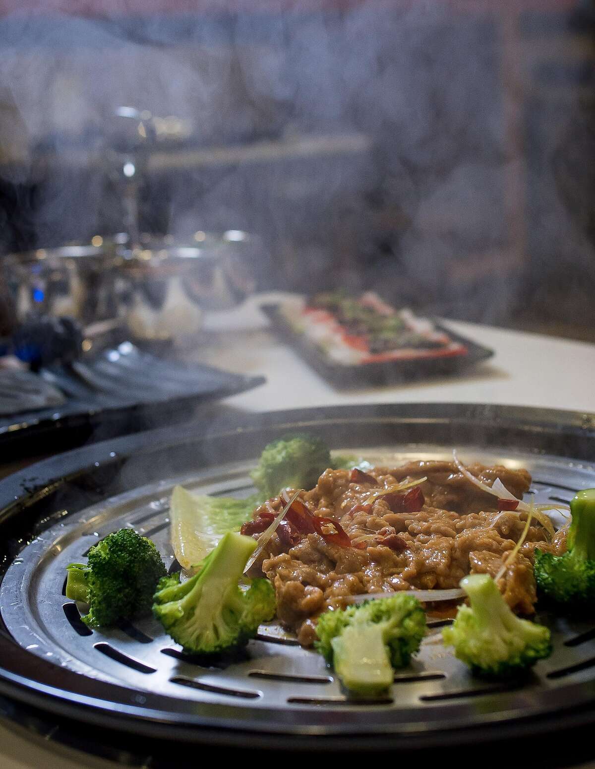 Tastee Steam Kitchen: An Asian culinary trend heats up in Oakland