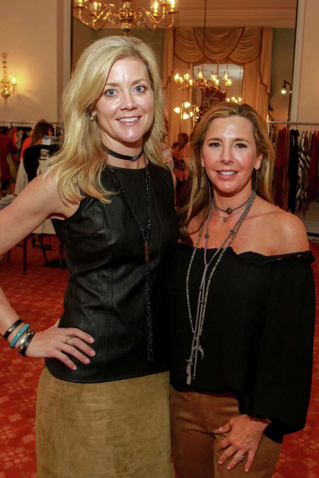 International Committee hosts Tootsies' rodeo fashion show at Houston ...