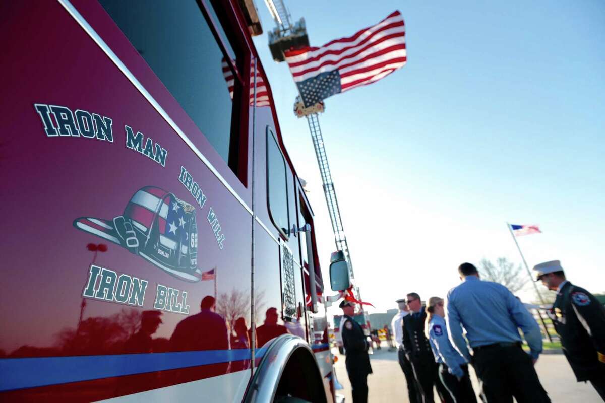 HFD honors firefighters killed in 2013 Southwest Inn fire