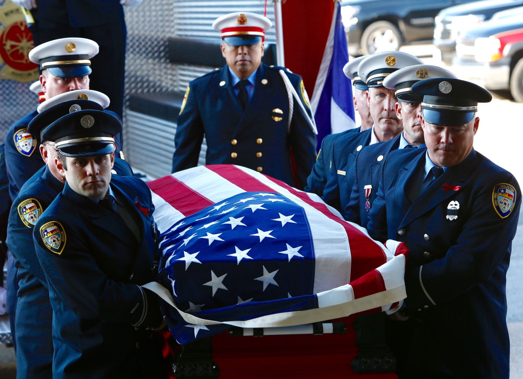 Emotional tribute celebrates life of fire captain who ‘gave it all to ...