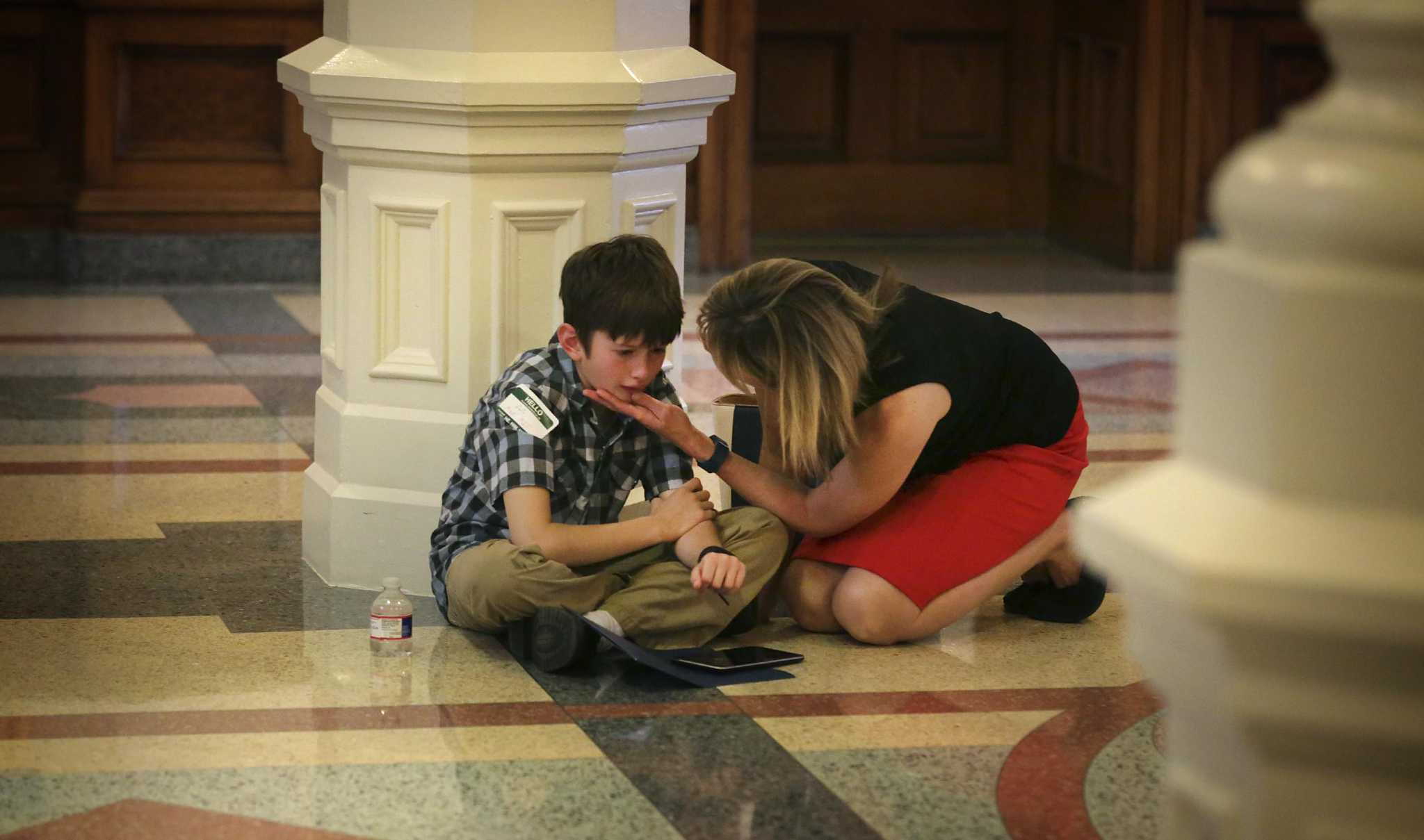 The story behind the viral Express-News photo of a transgender boy ...