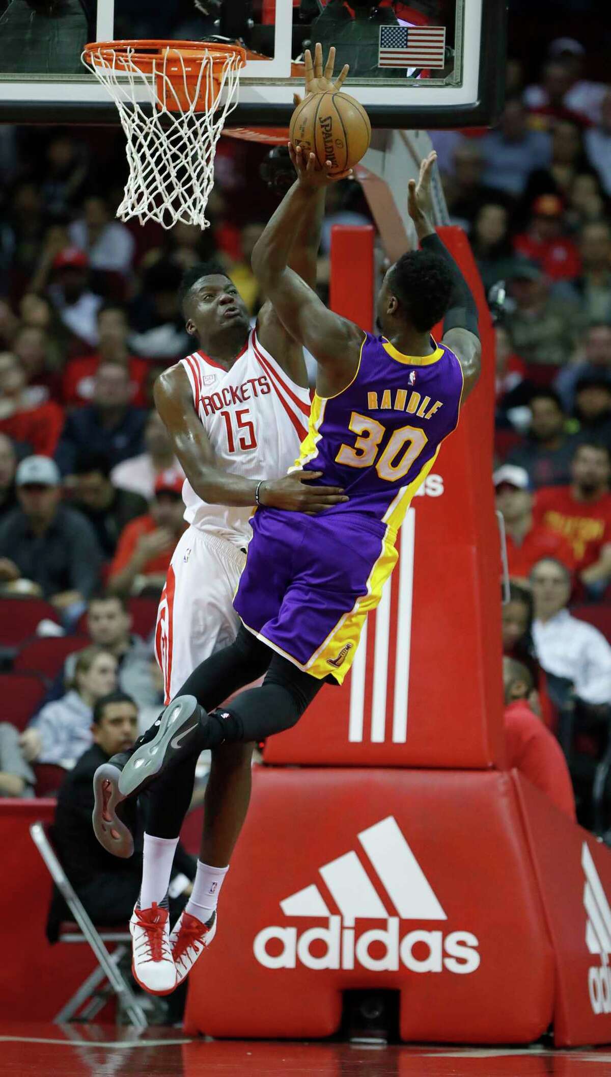 Behind Lou Williams' 30, Rockets bury Lakers
