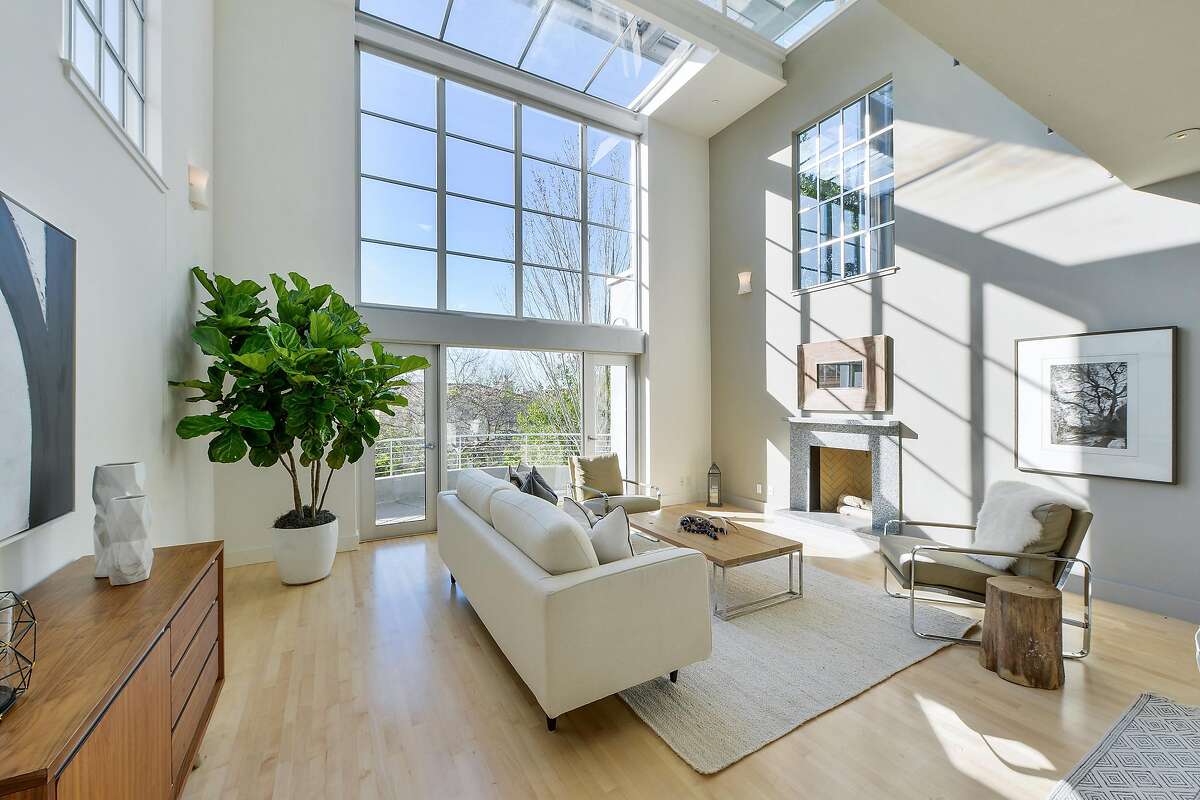 Natural light infuses modern masterpiece in Upper Rockridge