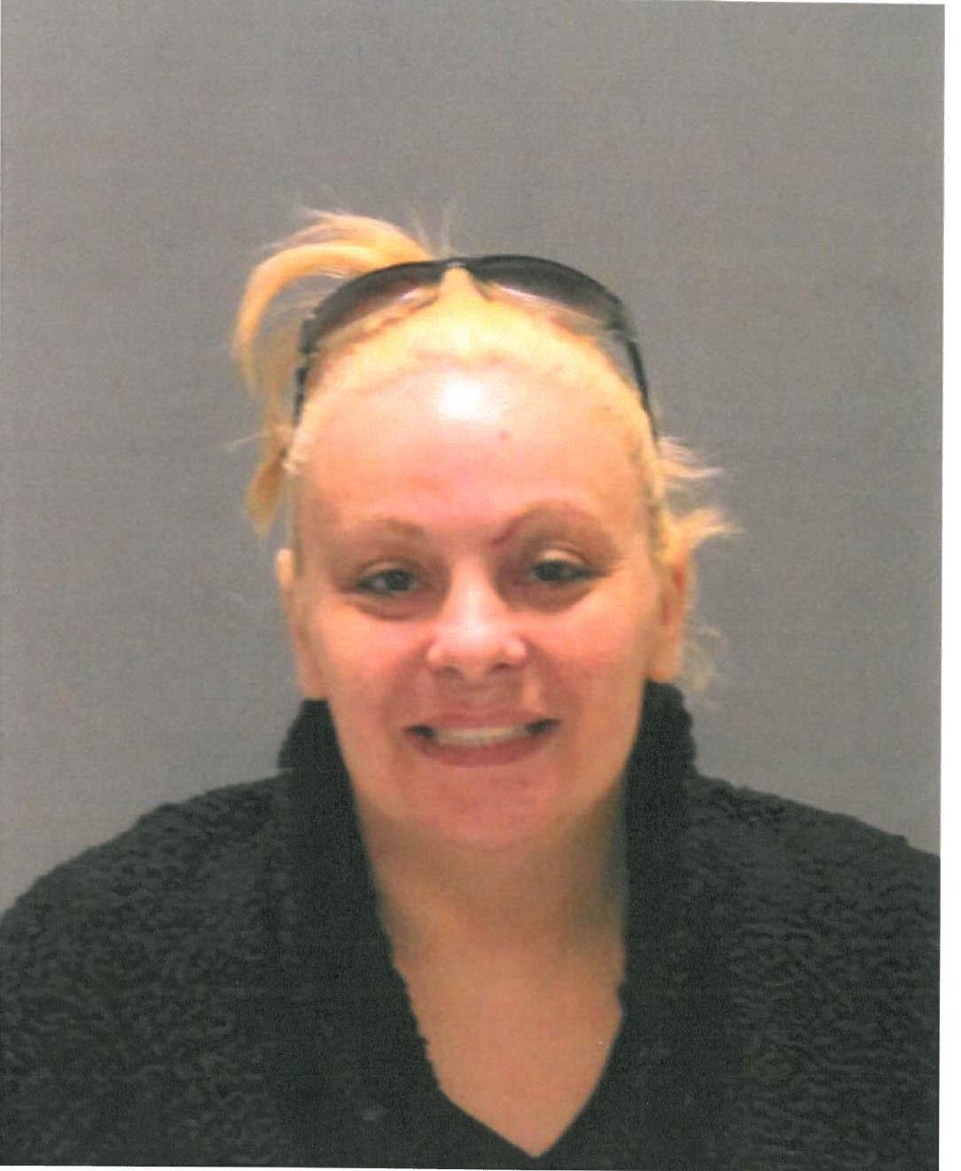 Riverside woman brandished knife: cops