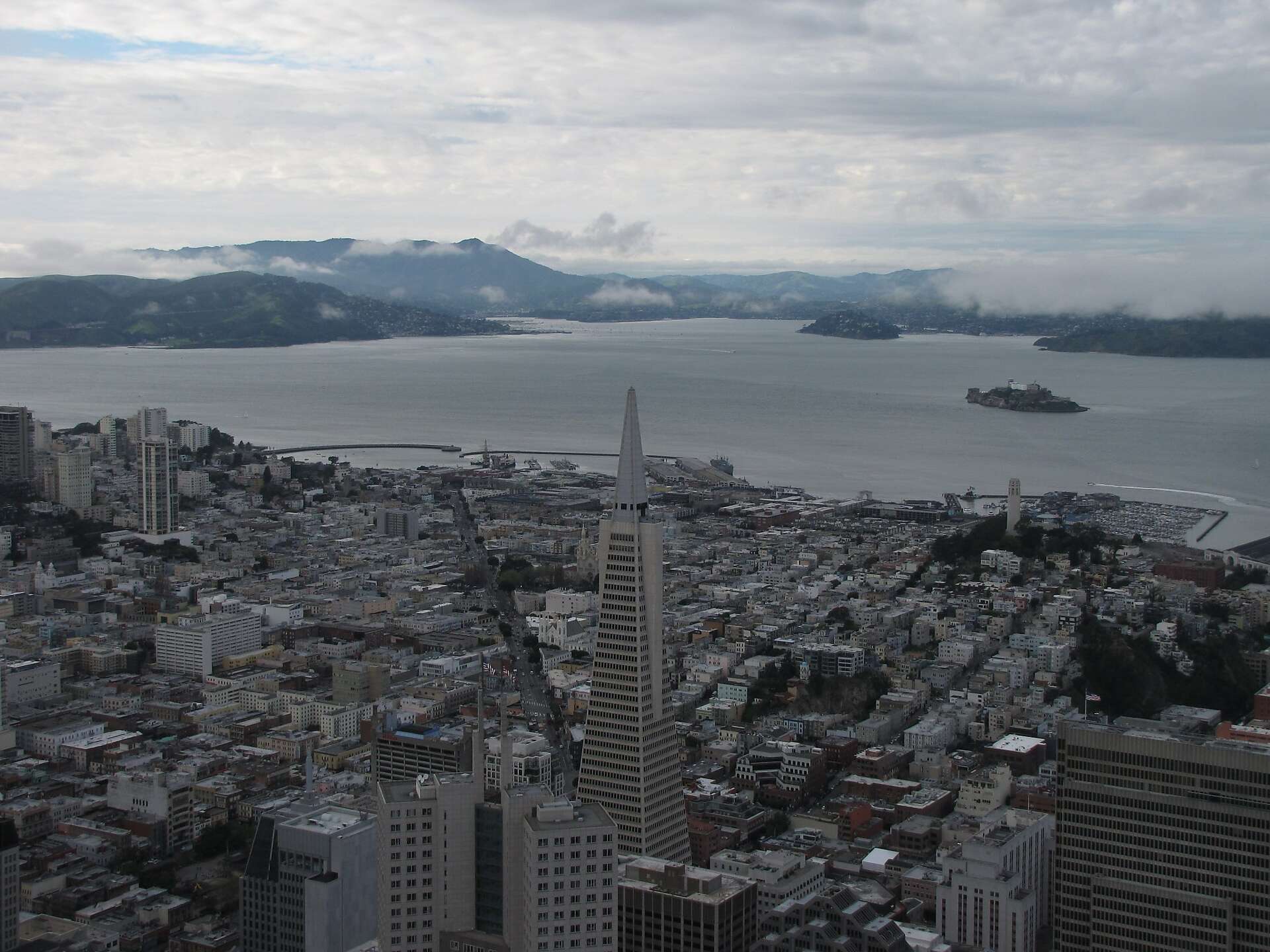 Dying to see the view from the top of Salesforce Tower? Here's your chance.